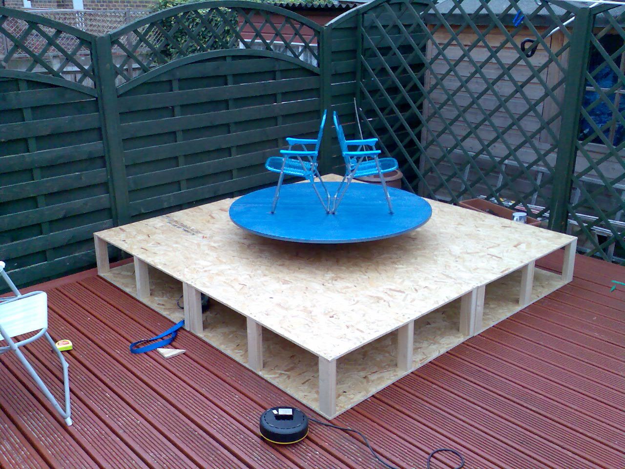 Building a Roundabout (Merry-go-round) : 5 Steps (with Pictures ...