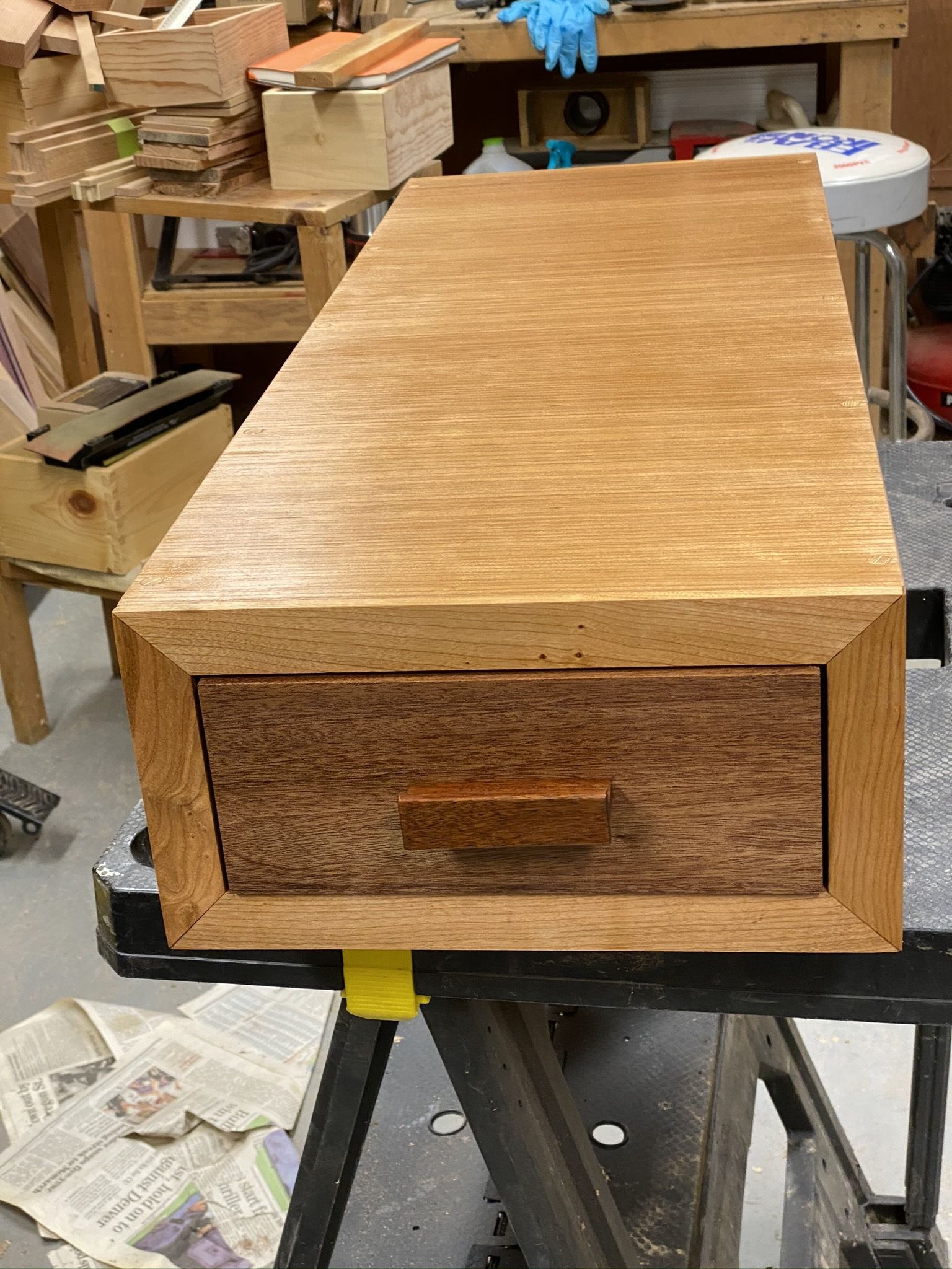 The Coolest Two-way Drawer Slides : 7 Steps - Instructables
