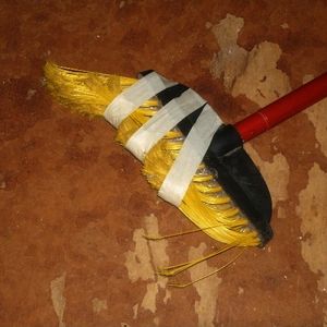 Emergency Crutch From a Broom - Instructables