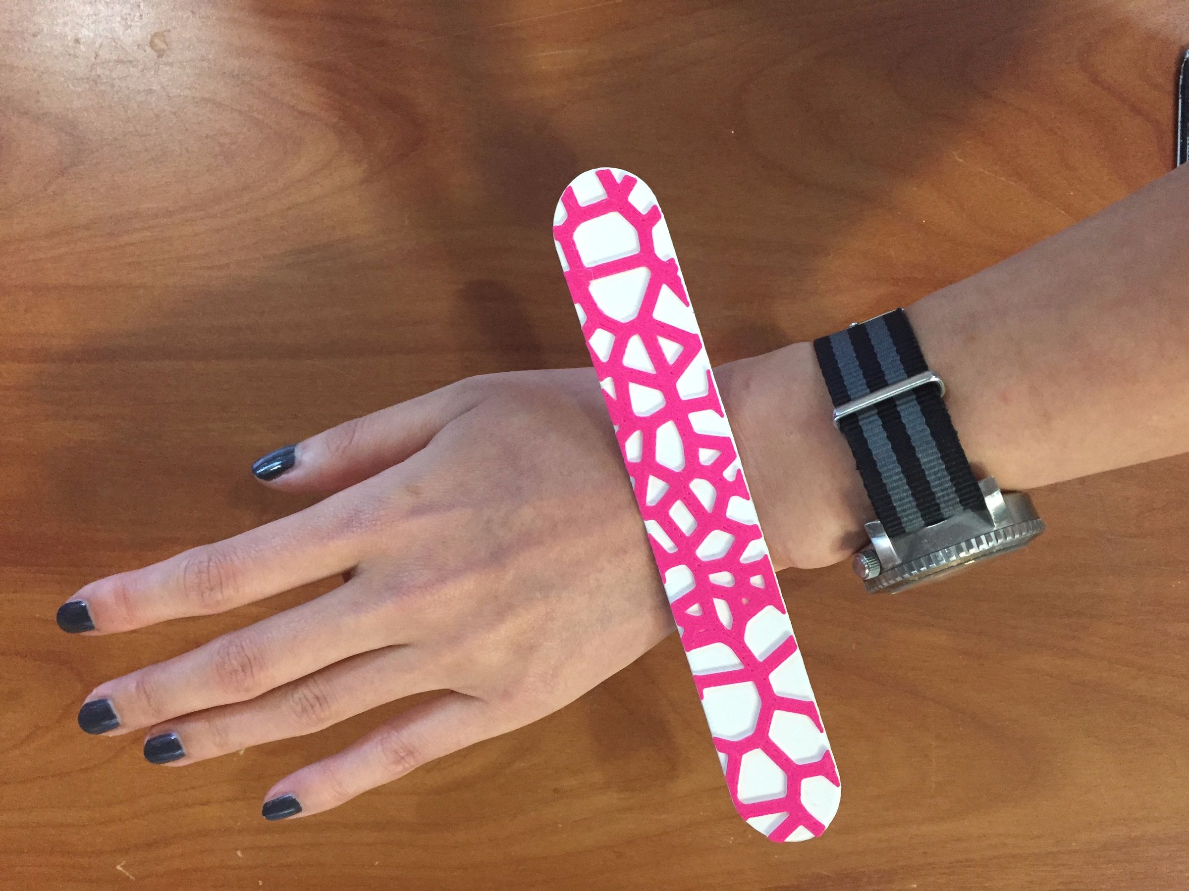 Heat Forming and Making 3D Printed Wristband : 4 Steps (with Pictures ...