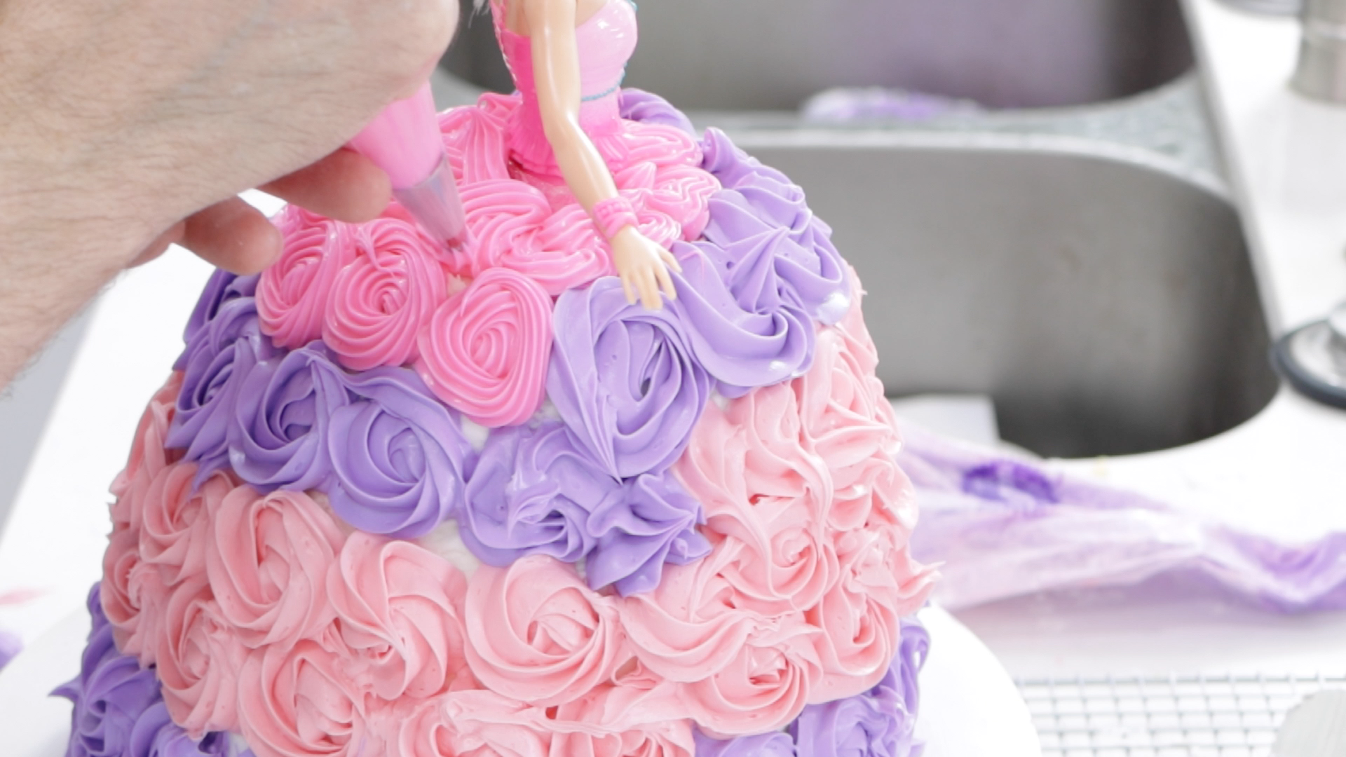Barbie Cake : 10 Steps (with Pictures) - Instructables