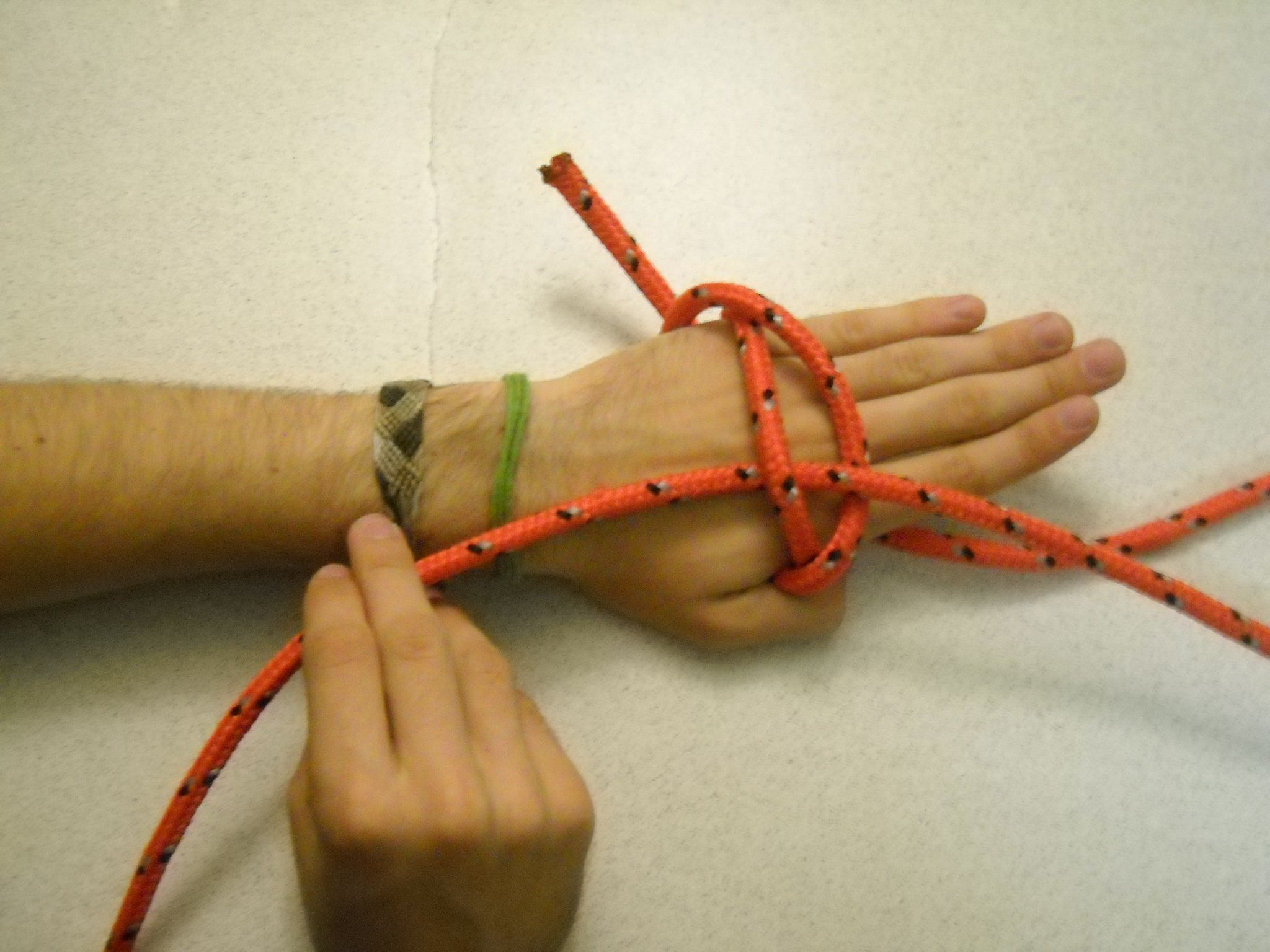 How to Tie a Woggle or Turk's Head Knot : 19 Steps - Instructables