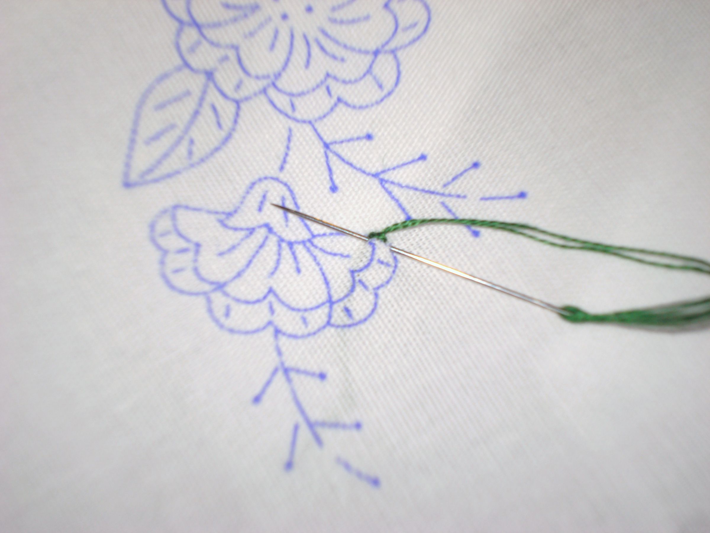 Embroidered Pillowcases : 8 Steps (with Pictures) - Instructables