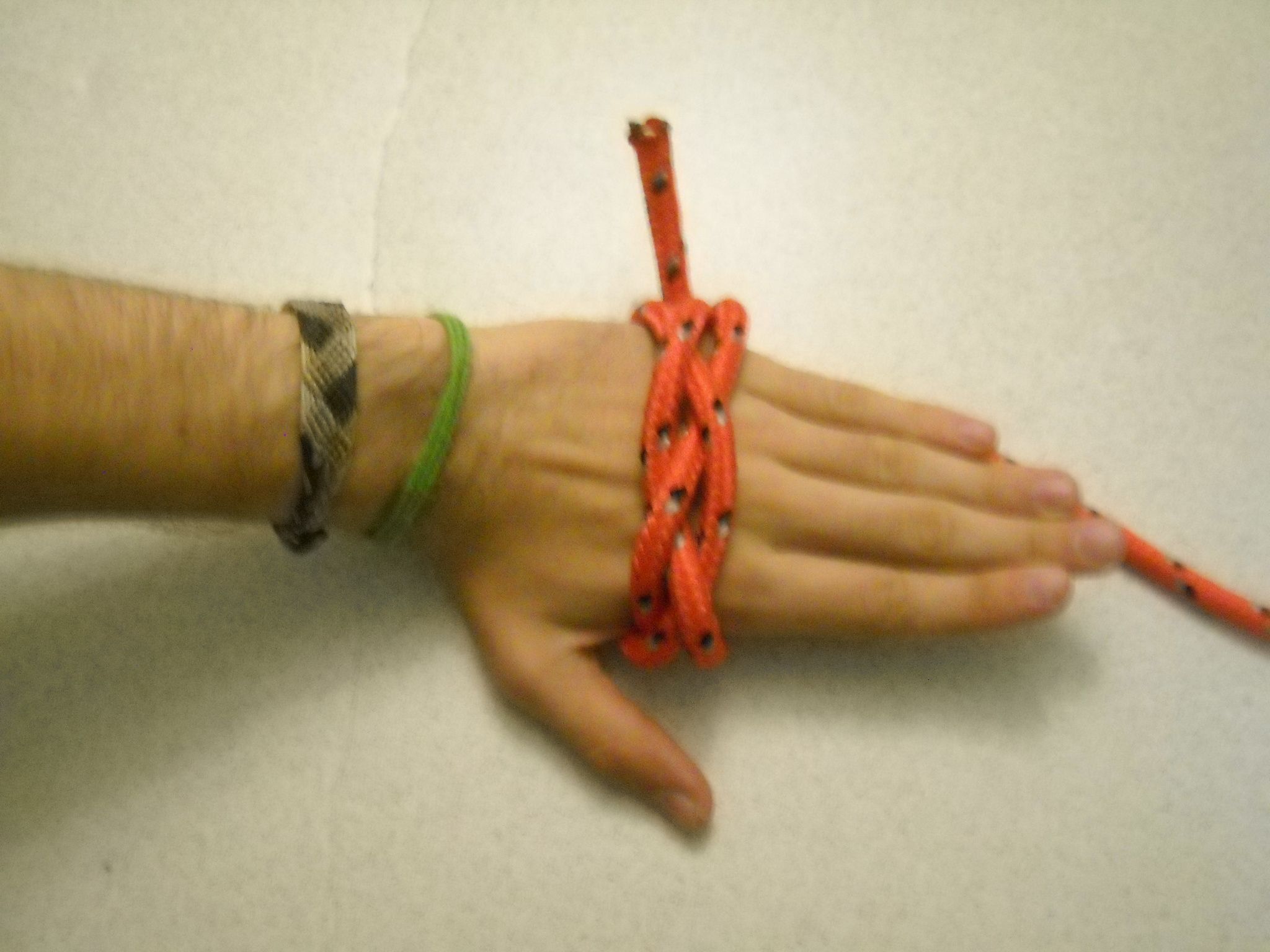 How to Tie a Woggle or Turk's Head Knot : 19 Steps - Instructables