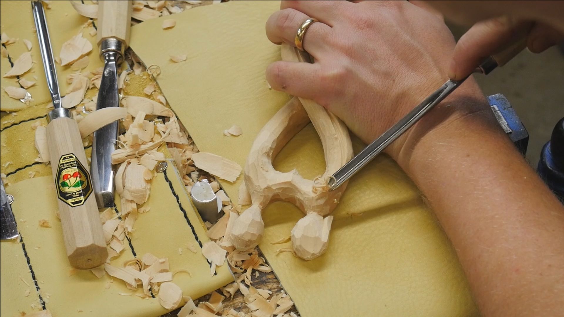 How to Learn Small Sculptural Carving : 8 Steps (with Pictures ...