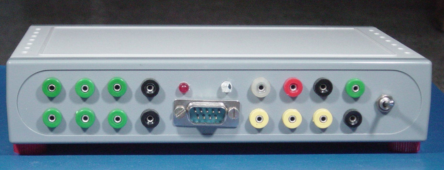 Universal Analog Hardware Testbench : 16 Steps (with Pictures ...