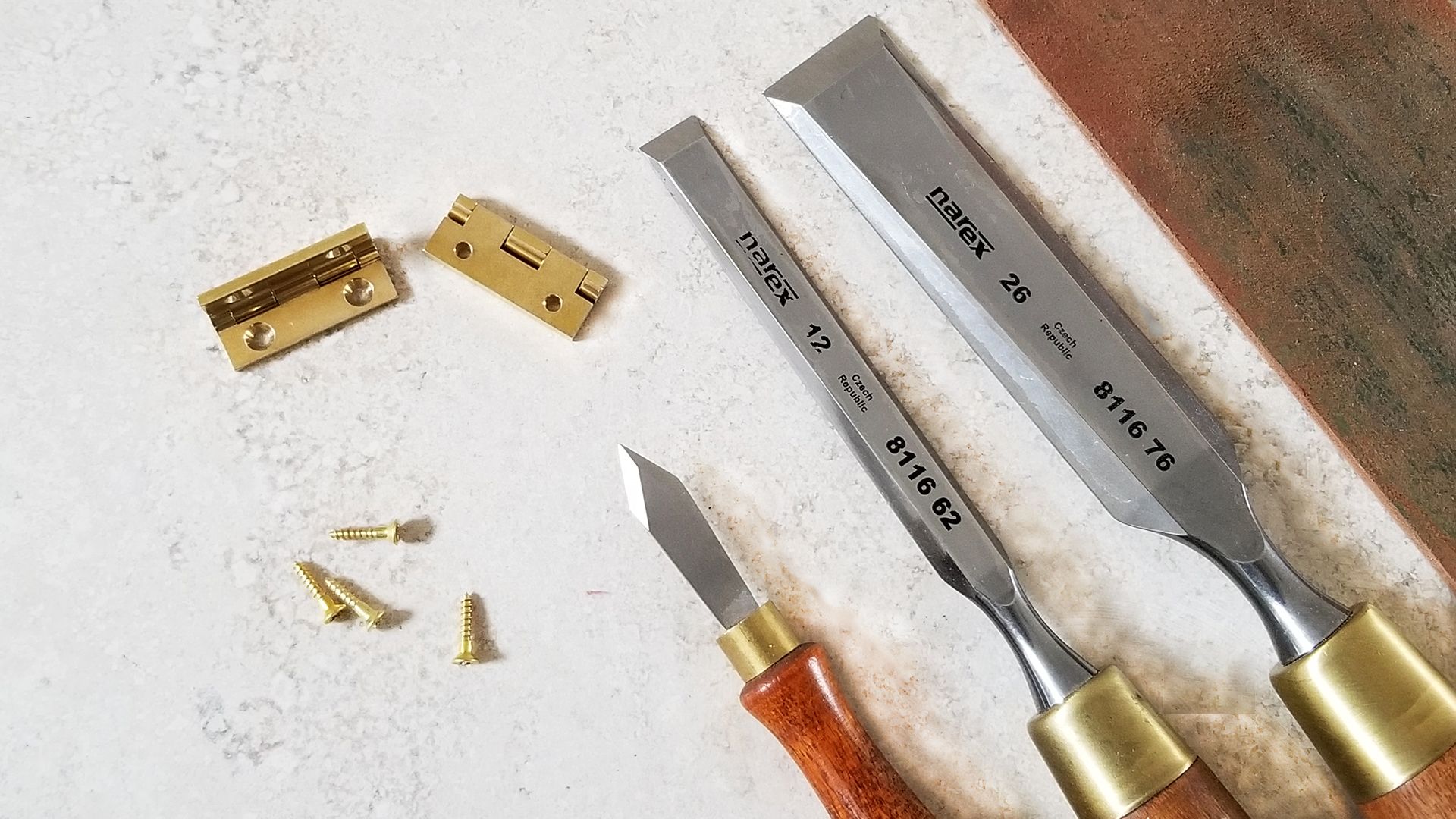 How to Install Box Hinges : 6 Steps (with Pictures) - Instructables