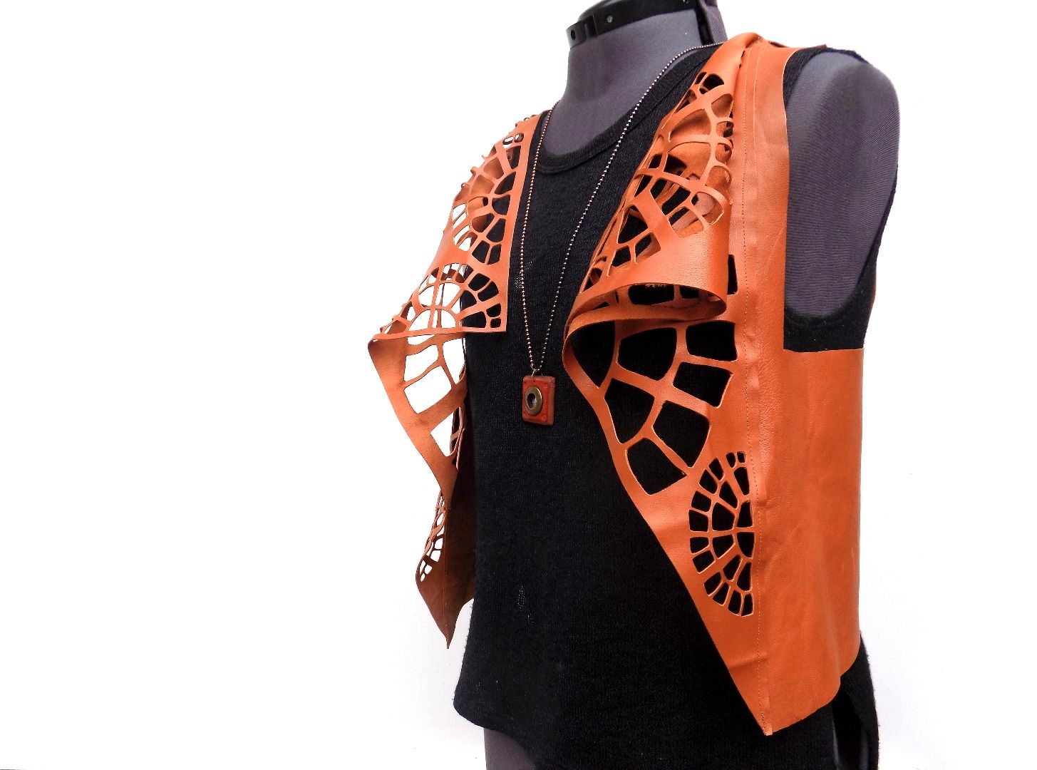 No-Laser Leather Vest : 11 Steps (with Pictures) - Instructables