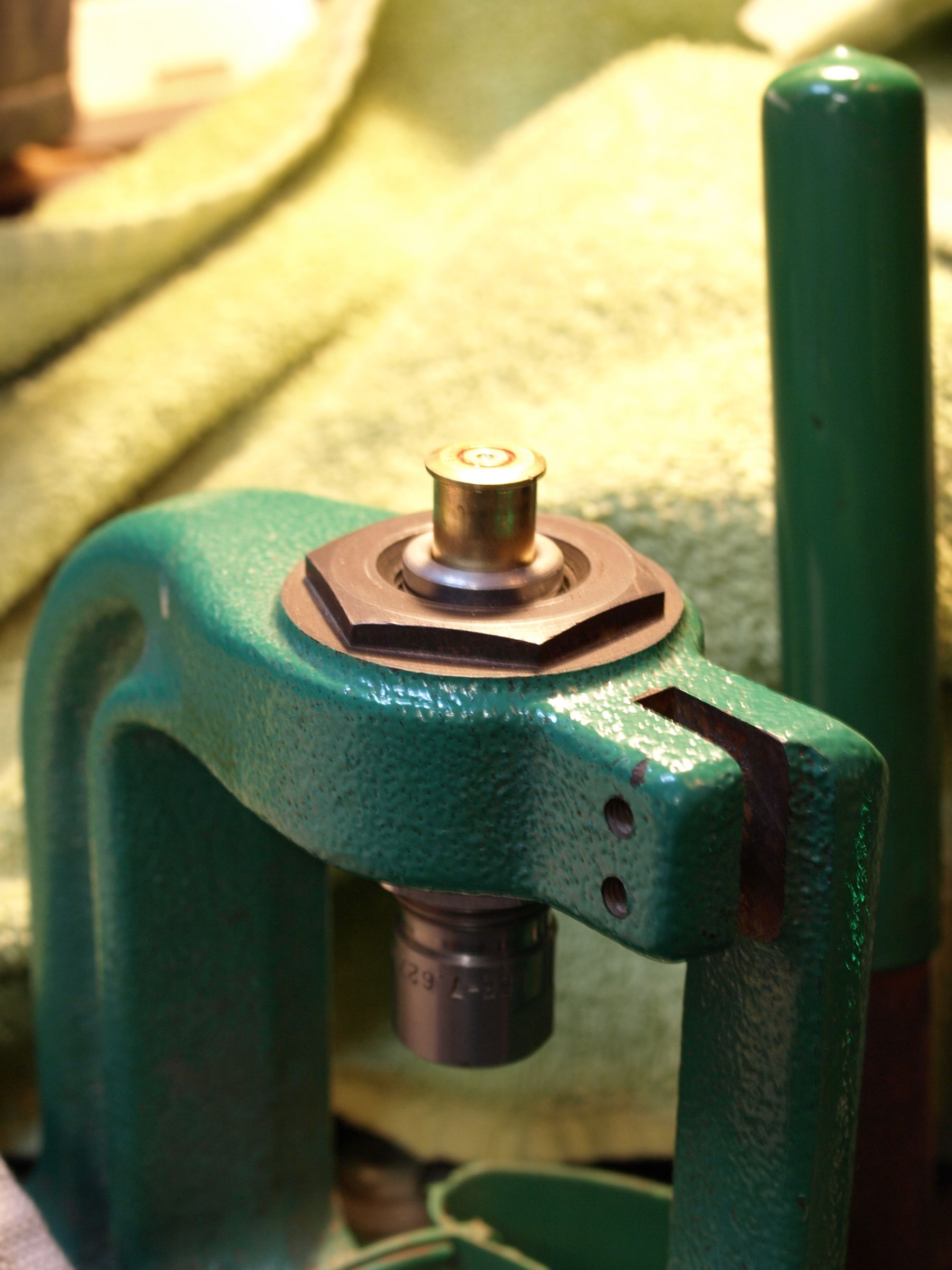 Decap Berdan Primers and Stay Dry : 6 Steps - Instructables