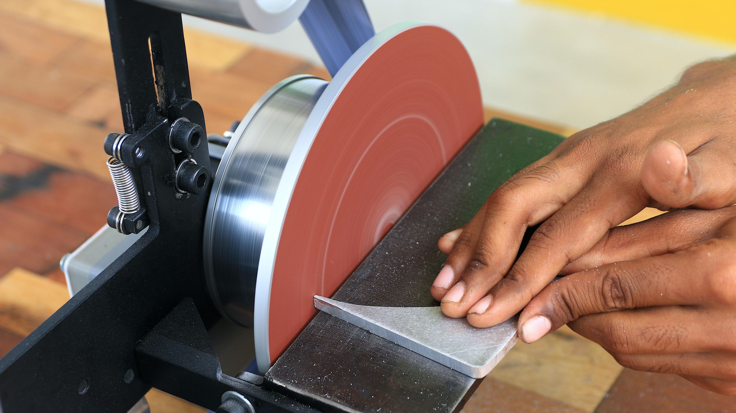 DIY BRUSHLESS BELT SANDER AND DISC SANDER : 9 Steps (with Pictures ...