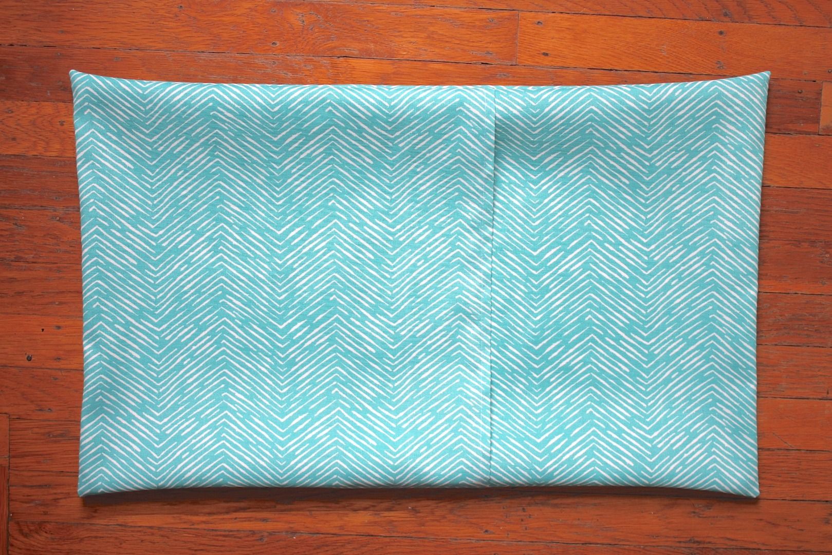 How to Sew an Envelope Pillow Cover : 8 Steps (with Pictures ...