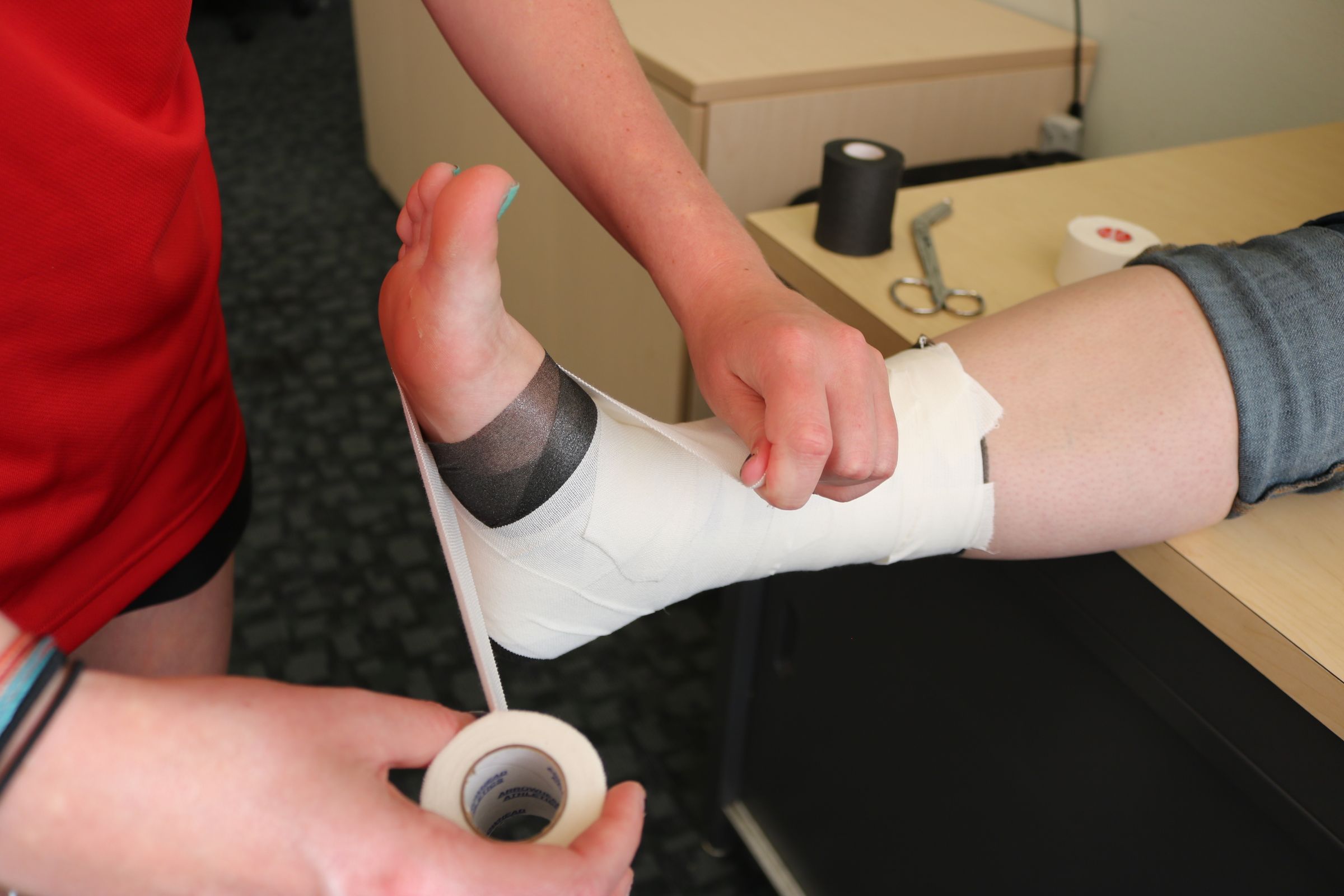 Ankle Taping Made Easy : 17 Steps (with Pictures) - Instructables