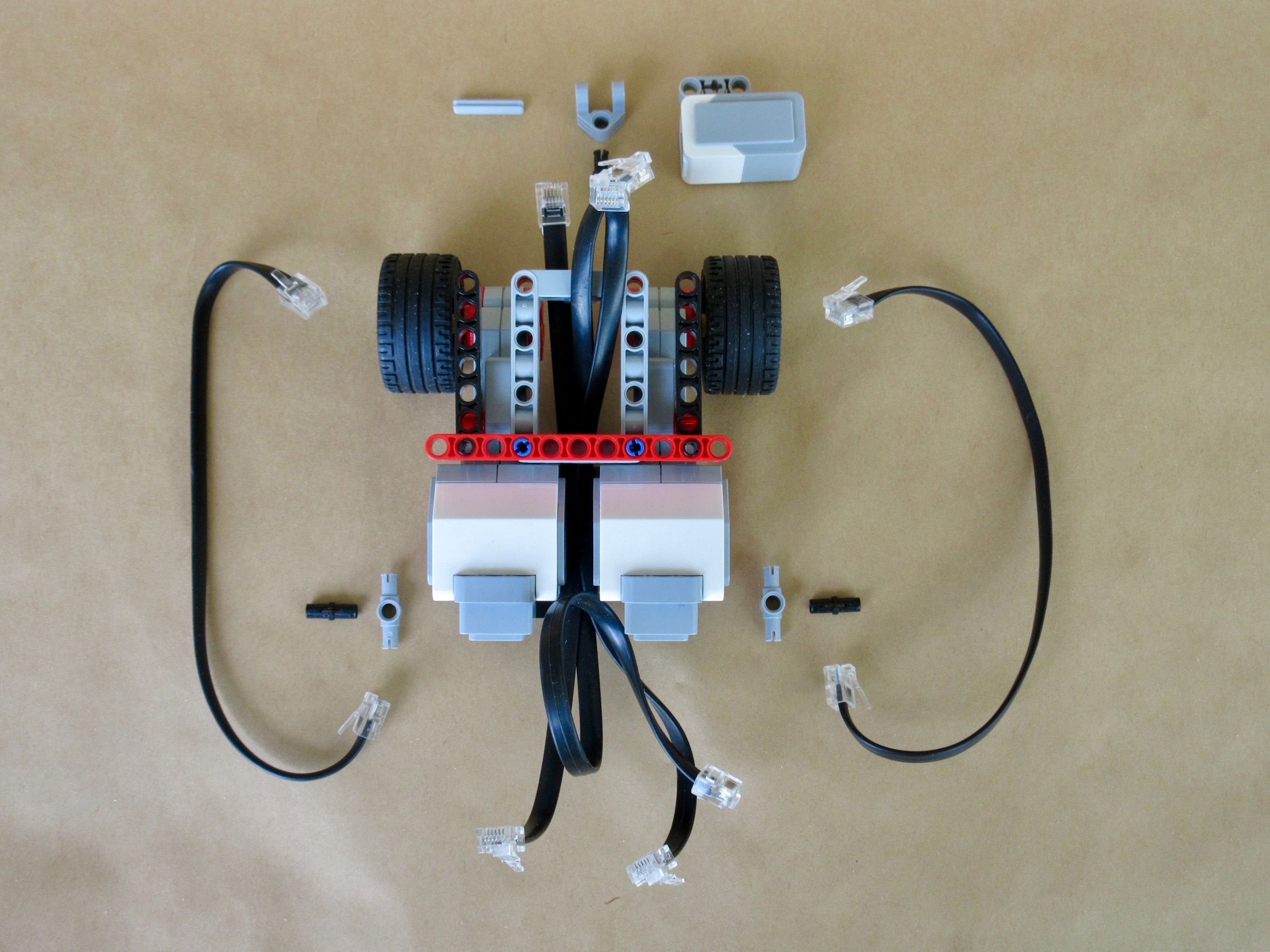 LEGO Robot Drives Thru a Maze : 9 Steps - Instructables