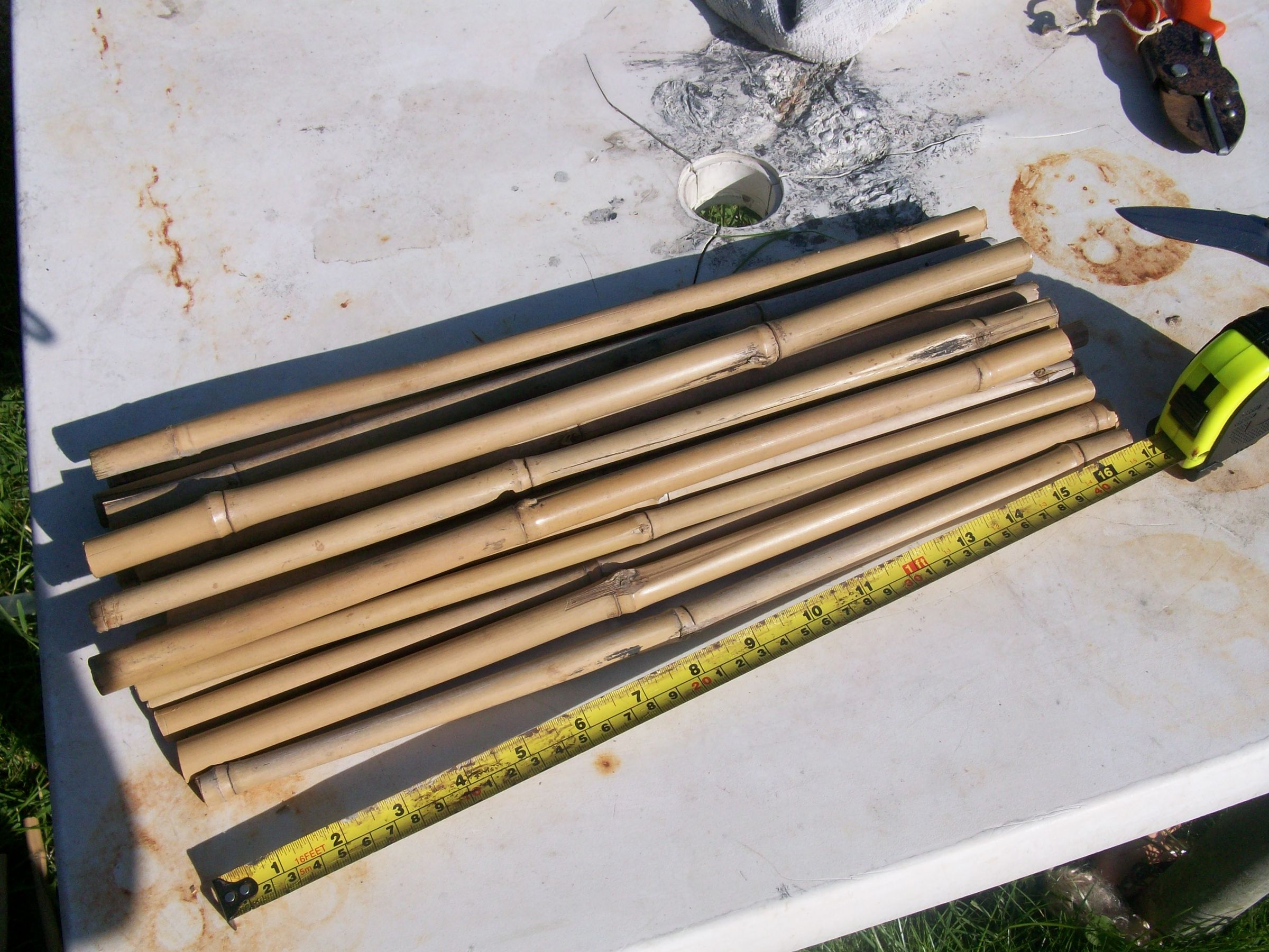 Make Shift Top Bar Bee Hive : 5 Steps - Instructables