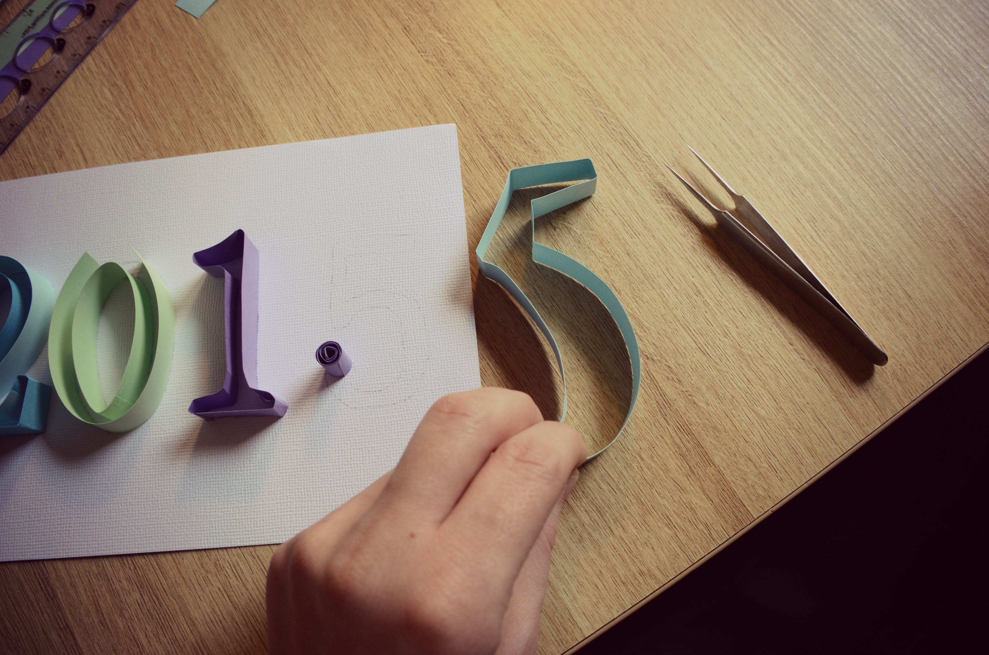 Paper Quilling Numbers 2015 : 6 Steps (with Pictures) - Instructables