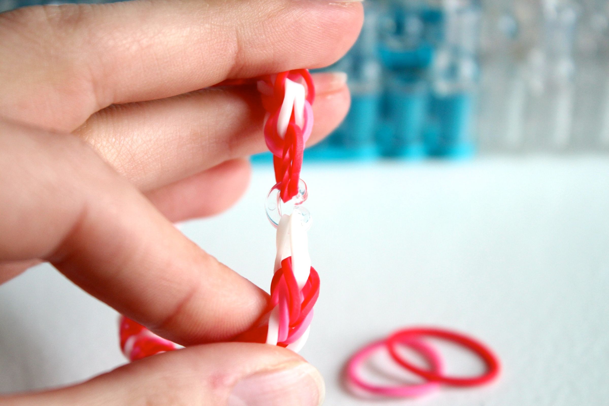 Rainbow Loom Fishtail : 6 Steps (with Pictures) - Instructables