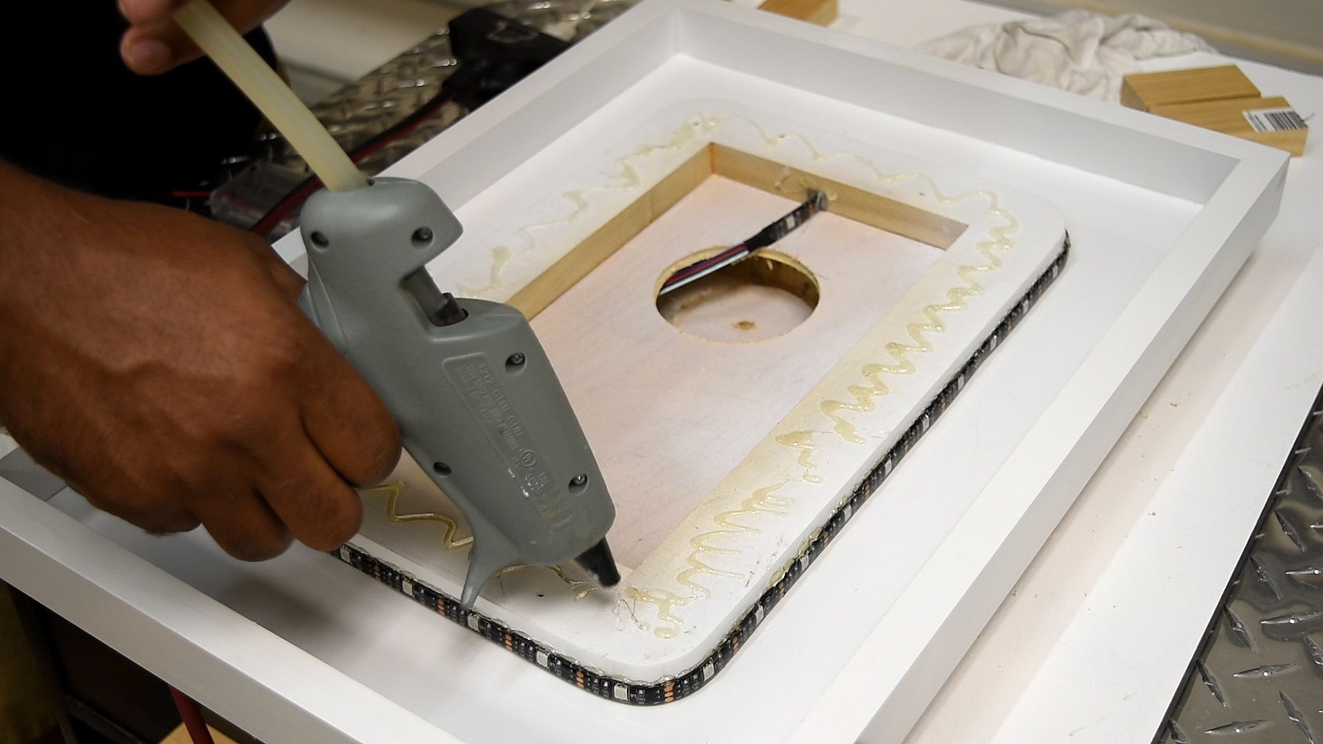 Epoxy Resin Wall Art With LEDs : 8 Steps (with Pictures) - Instructables