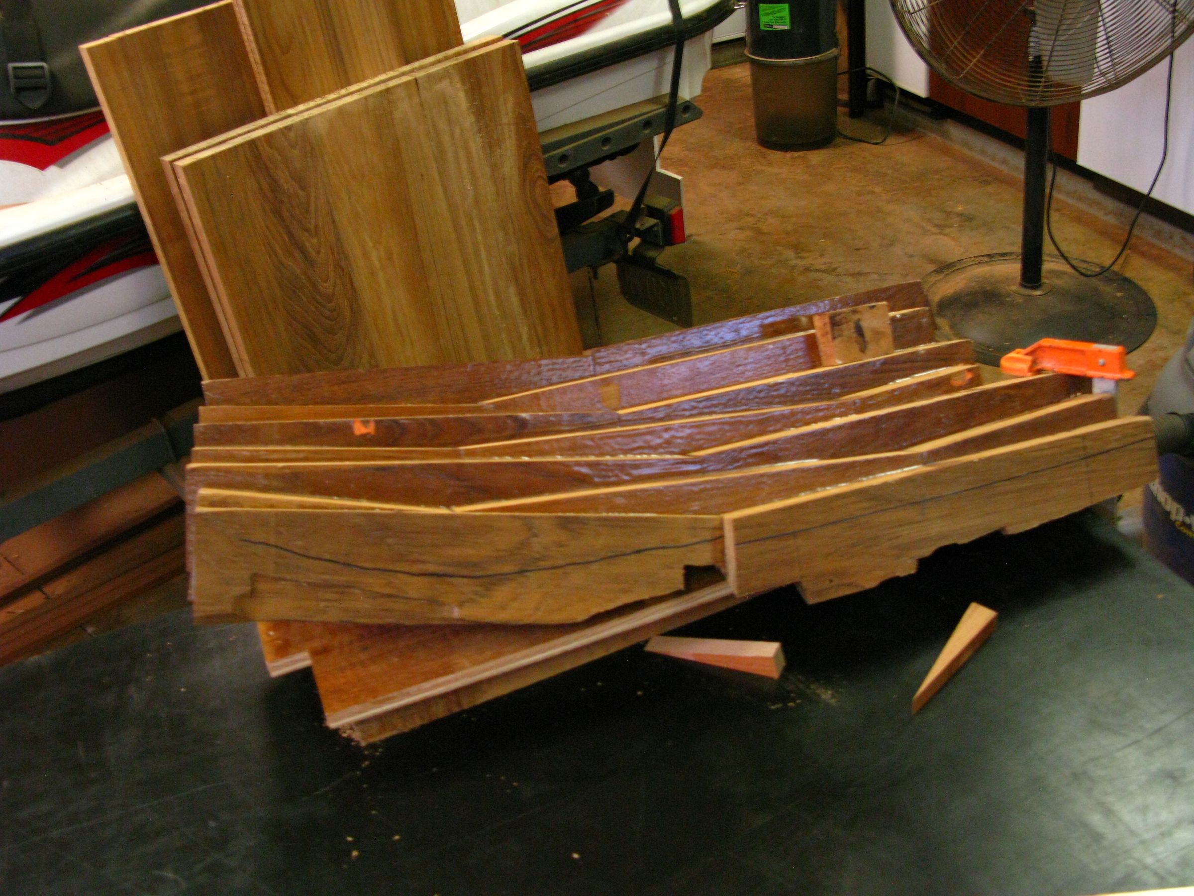 Inlayed Wood Scales on Spiral Staircase : 8 Steps (with Pictures ...