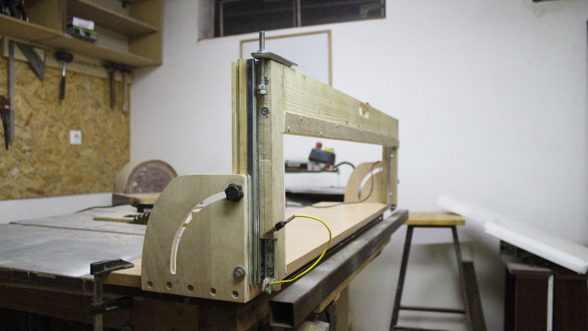 $5 DIY Hot Wire Foam Cutter : 9 Steps (with Pictures) - Instructables
