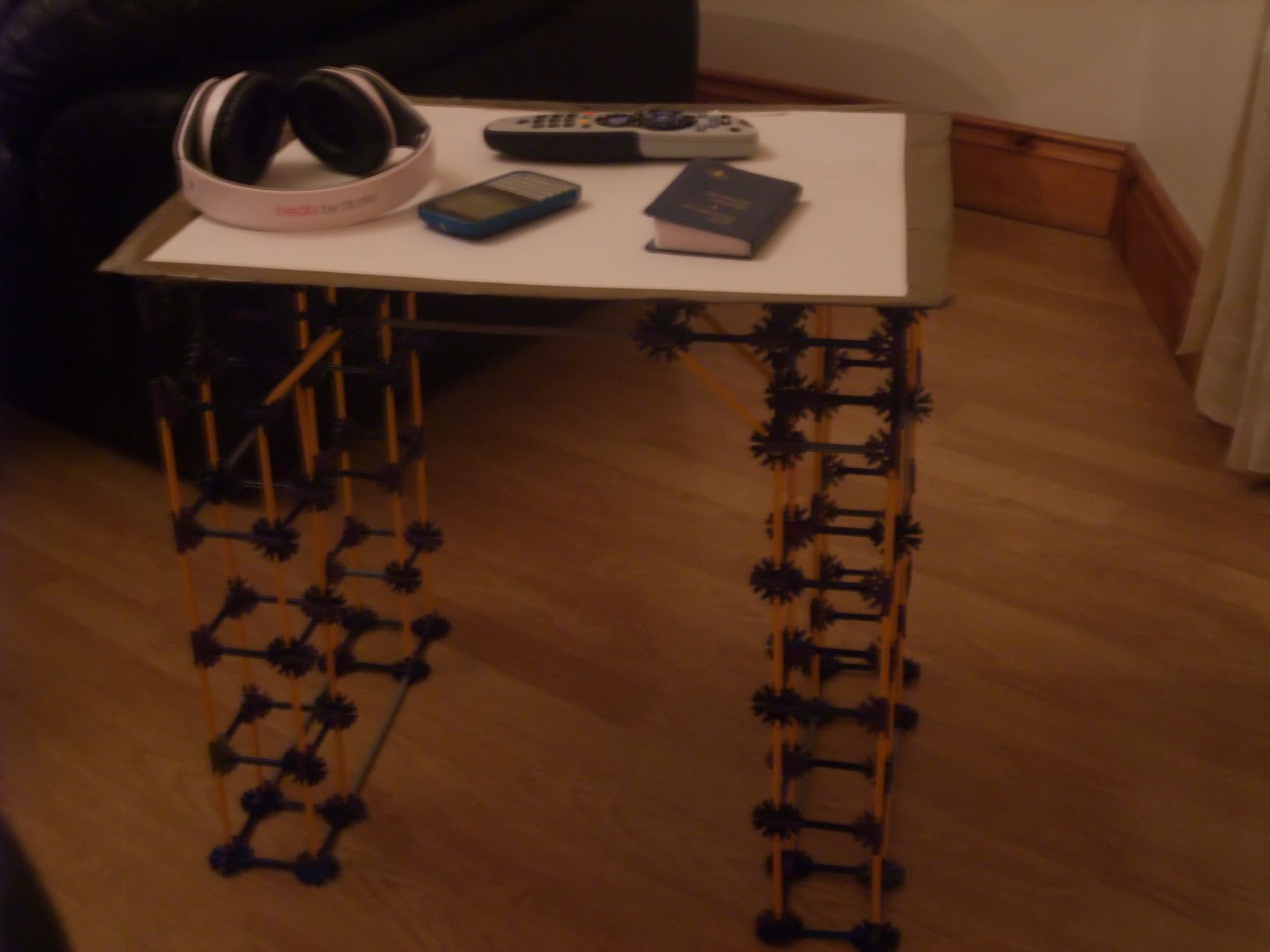 Knex Table - Instructables