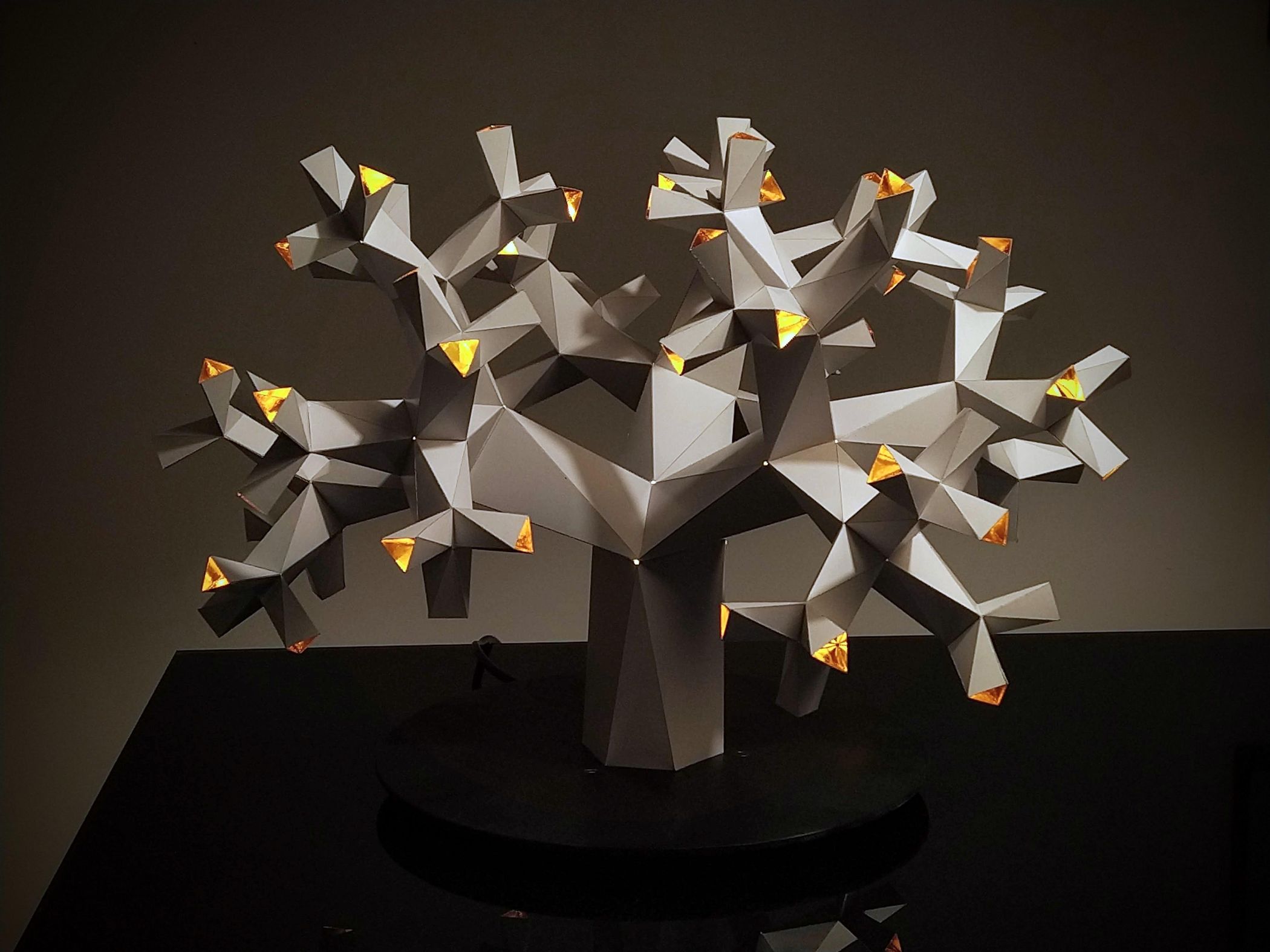 Paper Fractal Tree With Glowing Tips : 8 Steps (with Pictures ...