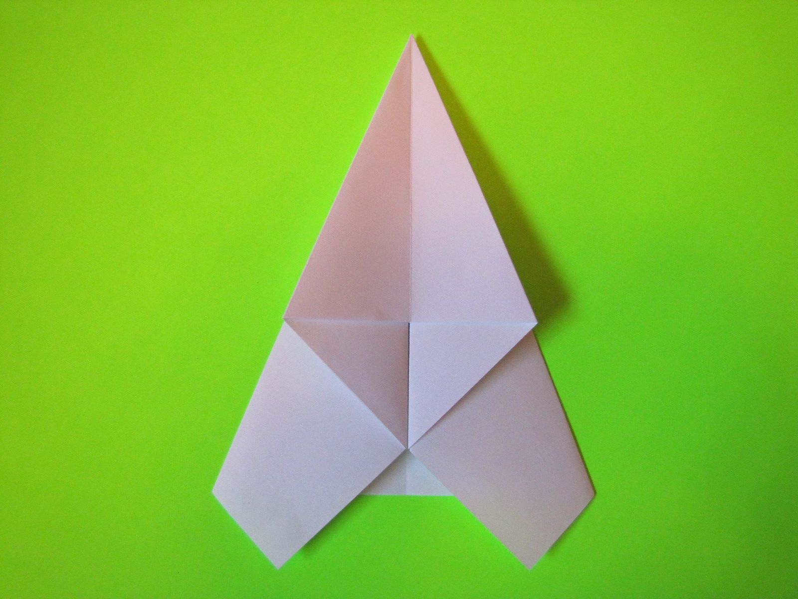 How to Make the Delta-Fighter Paper Plane : 12 Steps - Instructables