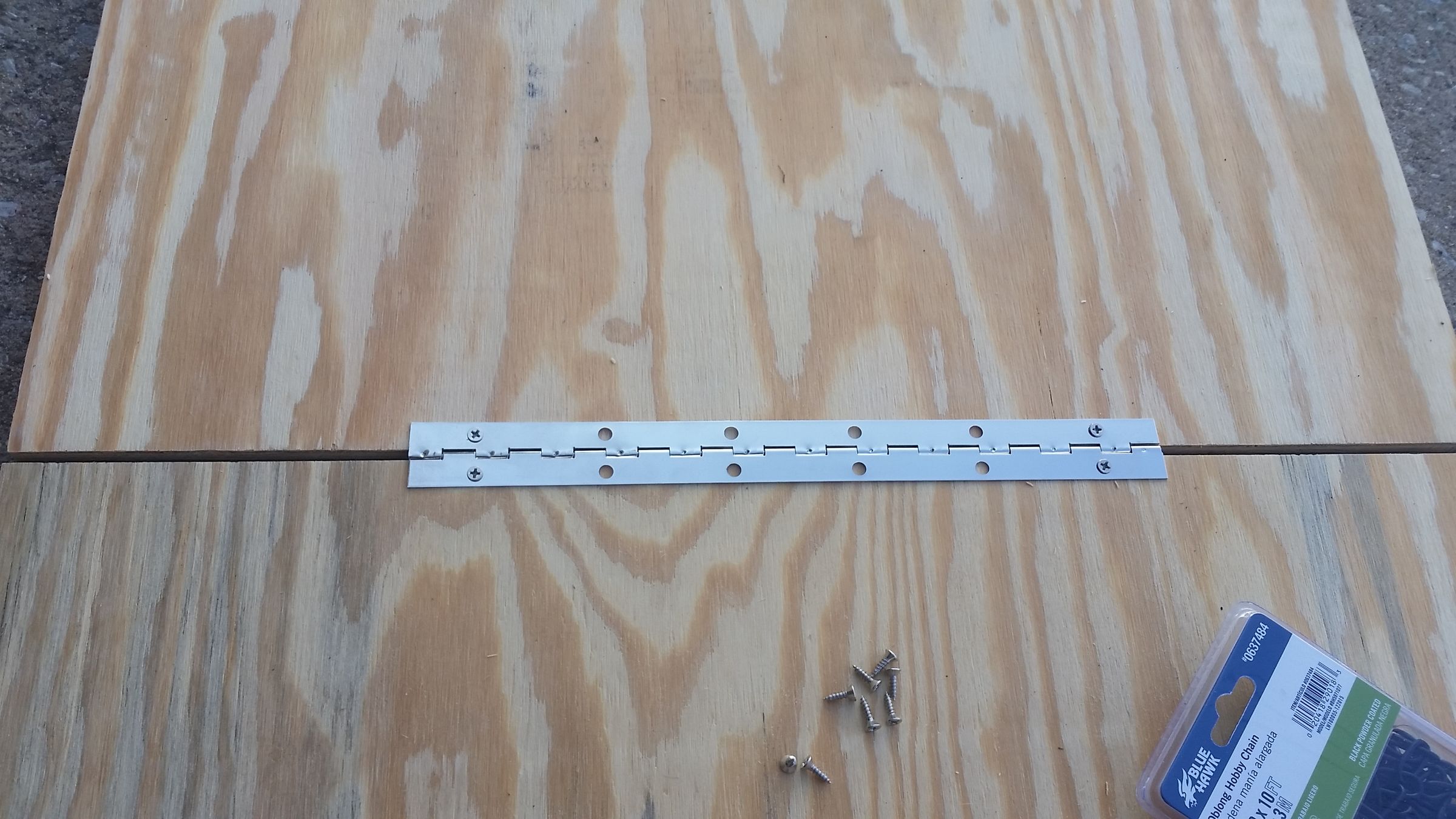 Quick and Easy Folding RC Ramp : 4 Steps (with Pictures) - Instructables