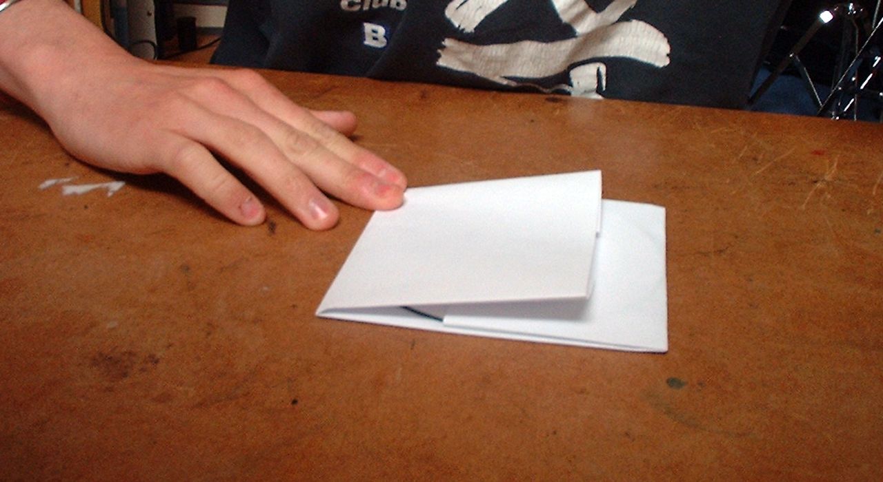 Open CD Cover II: CD Case From One Sheet of A4 : 11 Steps - Instructables