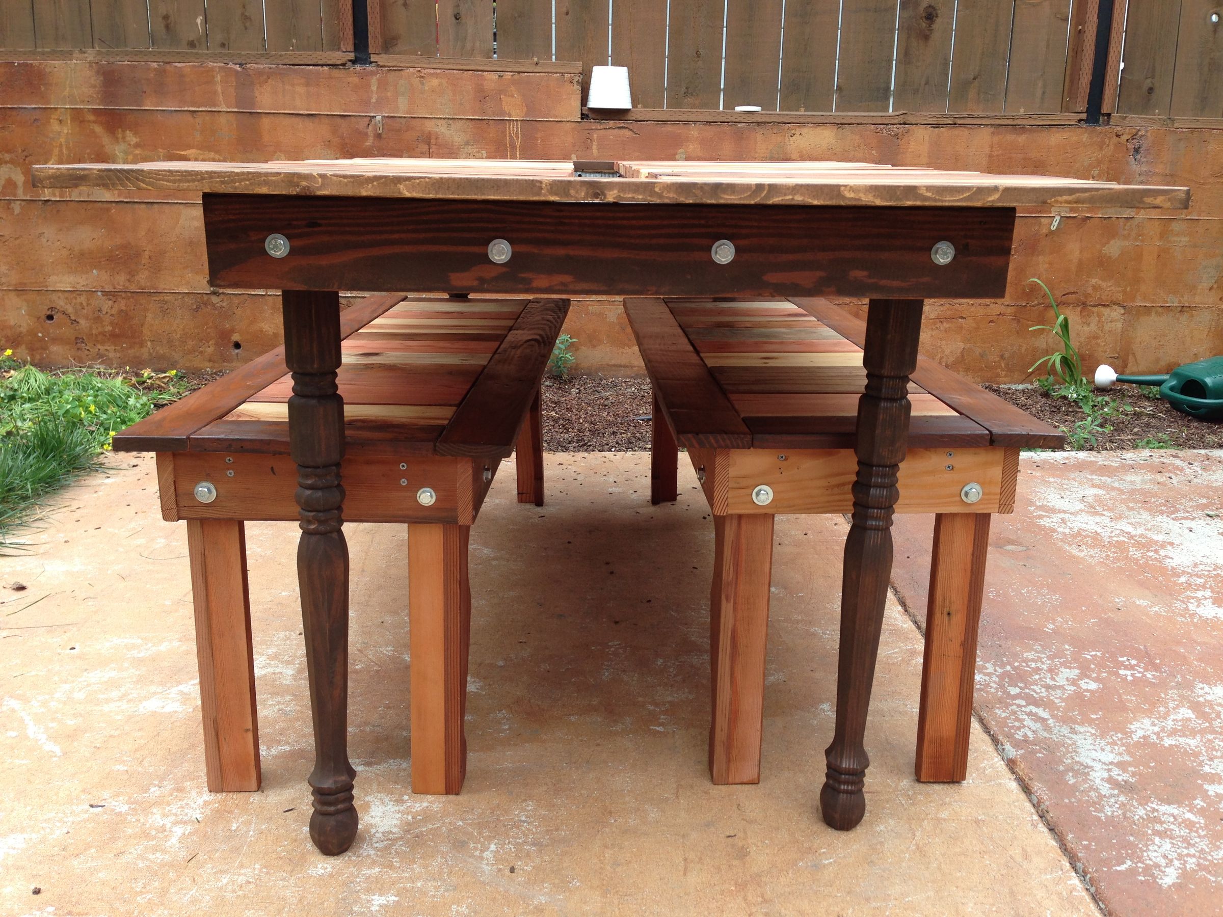 Reclaimed Wood Flat-Pack Picnic Table With Planter/Ice Trough : 11 ...