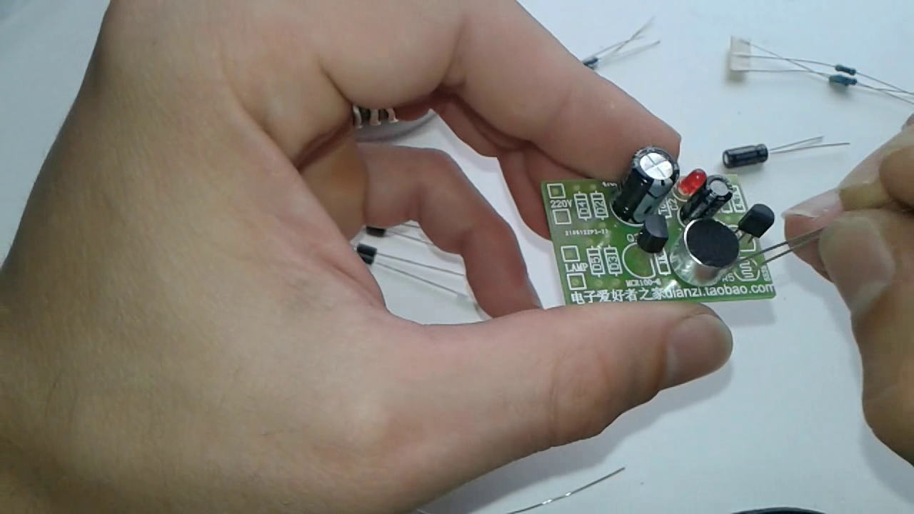 Let's Make a Clap Switch Circuit : 5 Steps - Instructables