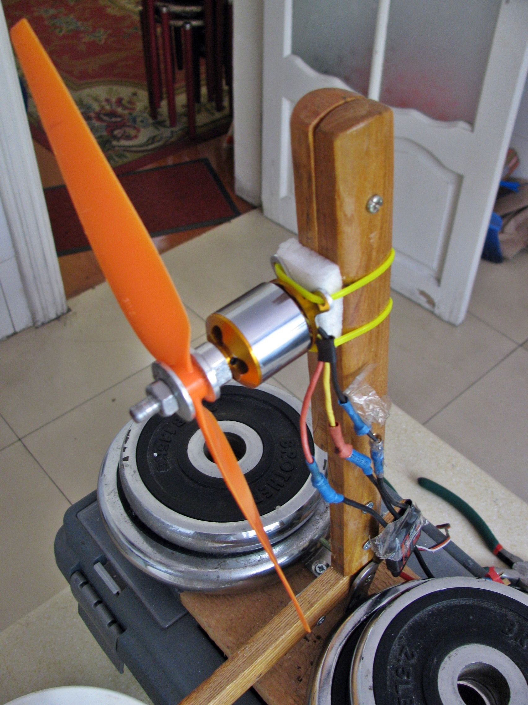Build a Simple RC Motor/Propeller Thrust Gauge : 3 Steps - Instructables