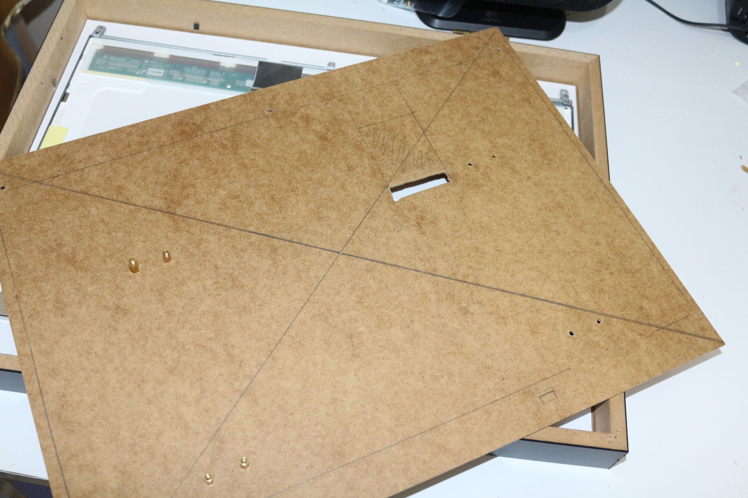 Frame for an Old Laptop LCD : 10 Steps - Instructables