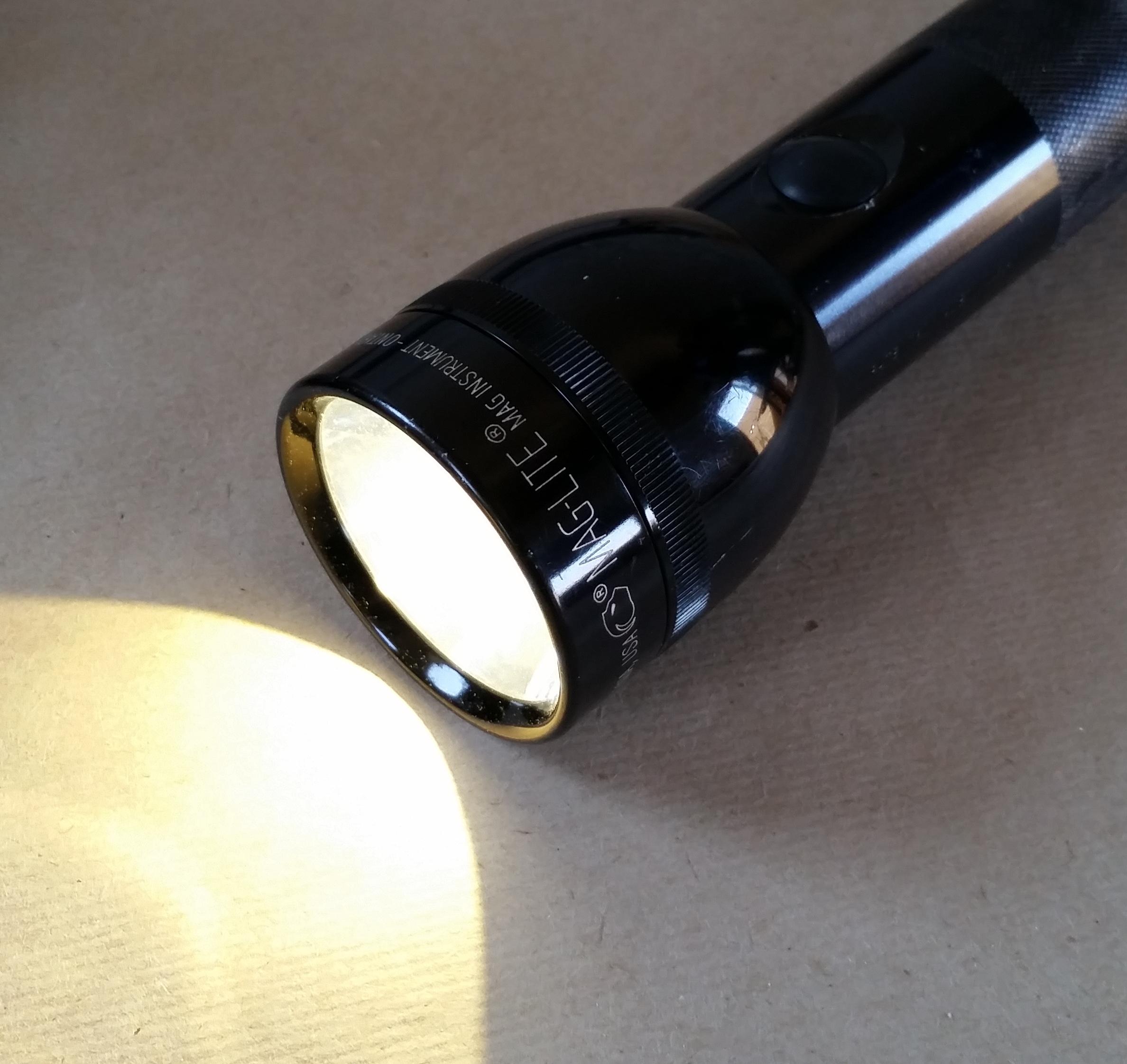 DIY Maglite USB Rechargeable 18650 and LED Upgrade : 9 Steps (with ...