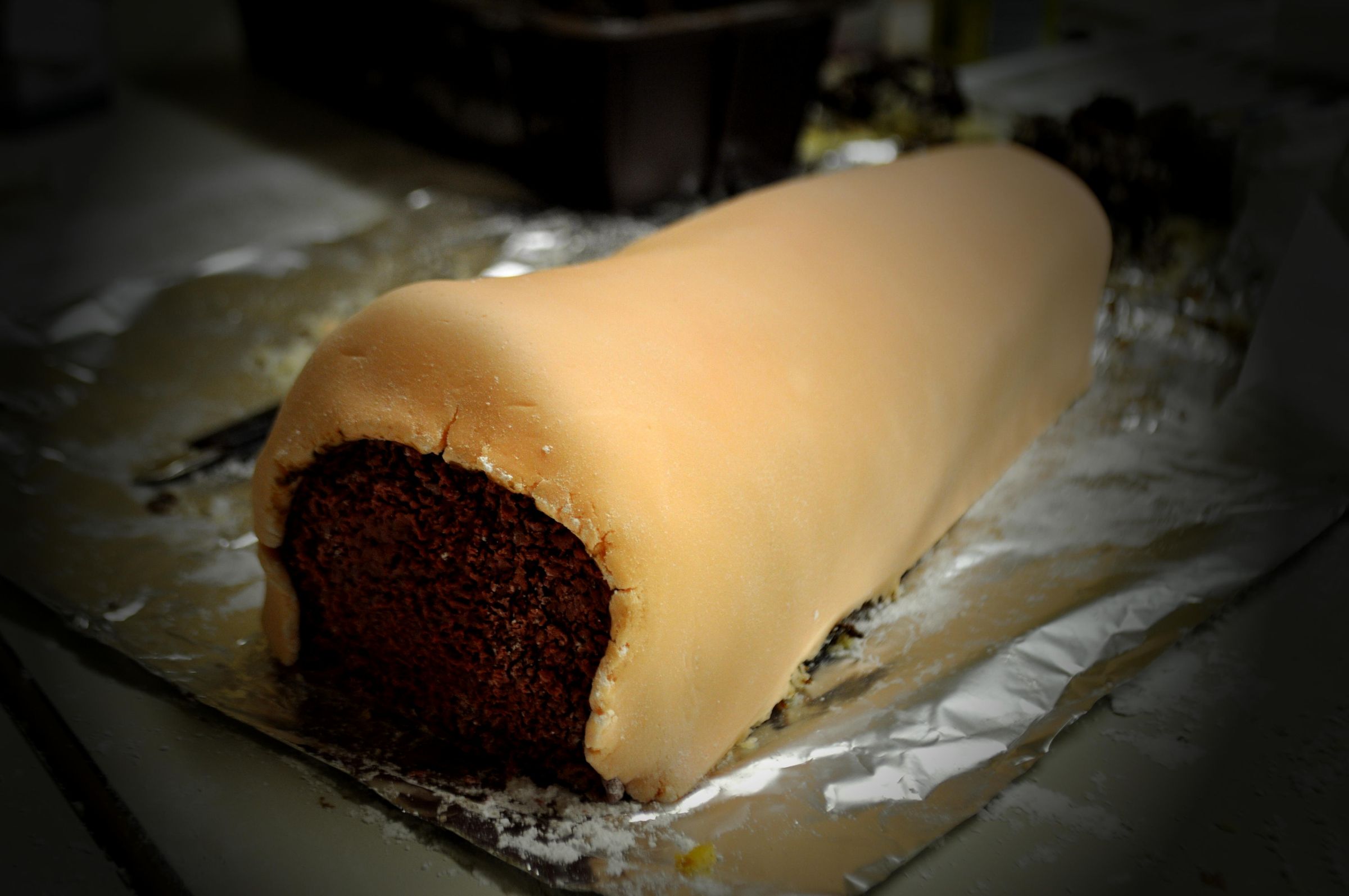Severed Hand Cake : 4 Steps (with Pictures) - Instructables