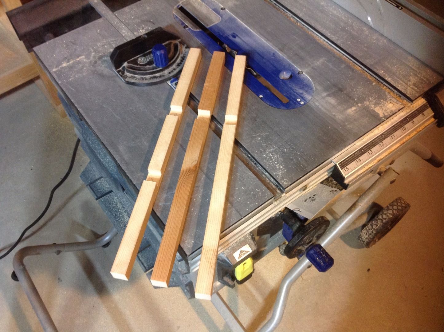 Mini Guillotine : 34 Steps (with Pictures) - Instructables