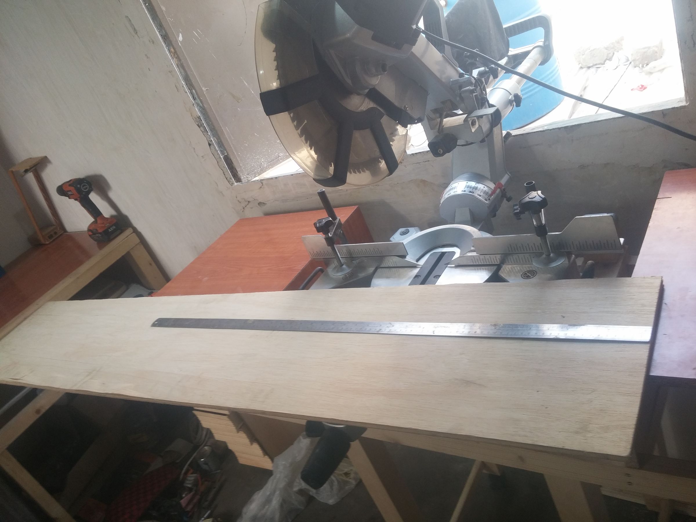 DIY PORTABLE WORK STATION : 13 Steps (with Pictures) - Instructables