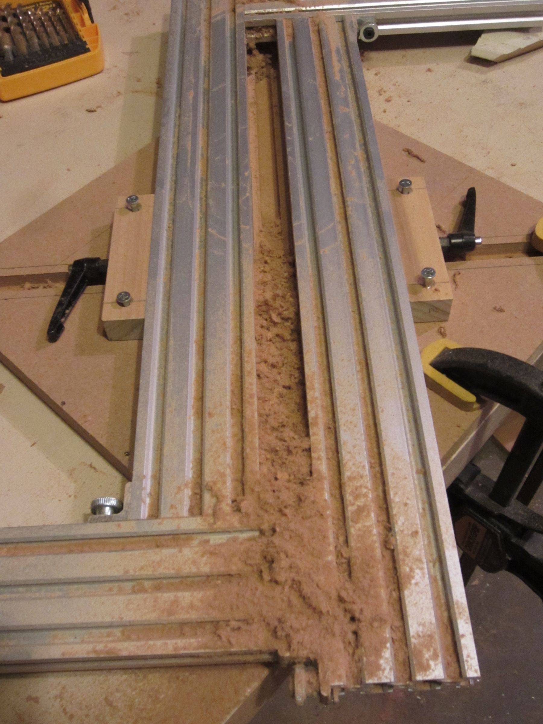 Adjustable Router Guide Template : 11 Steps (with Pictures) - Instructables