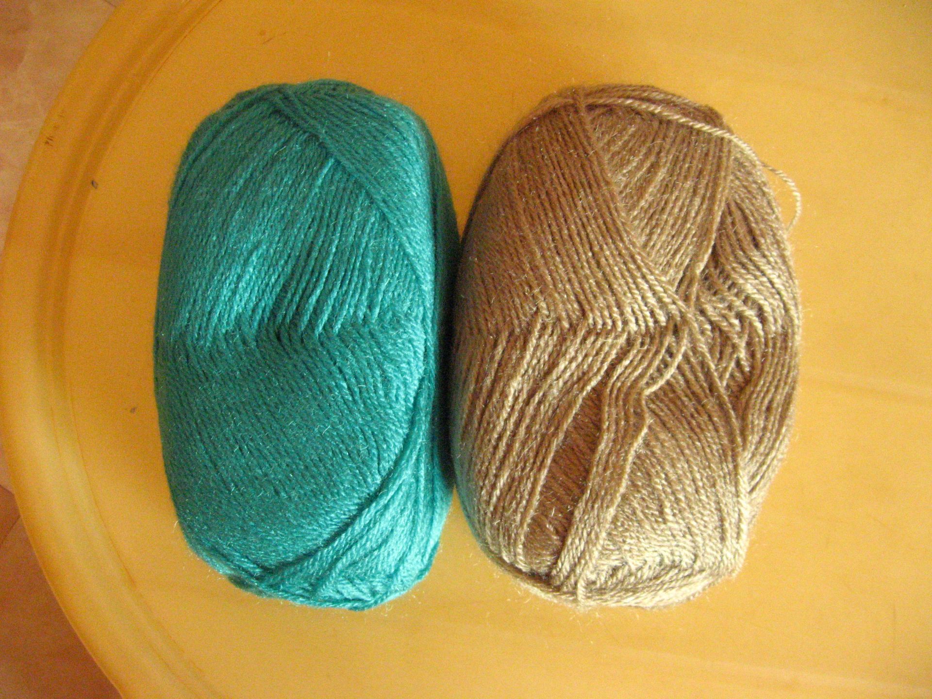 How to Weave a Small Table Mat With Home Made Loom : 13 Steps (with ...