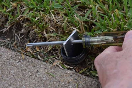 A Tool to Replace a Sprinkler Head Without Digging : 4 Steps (with ...
