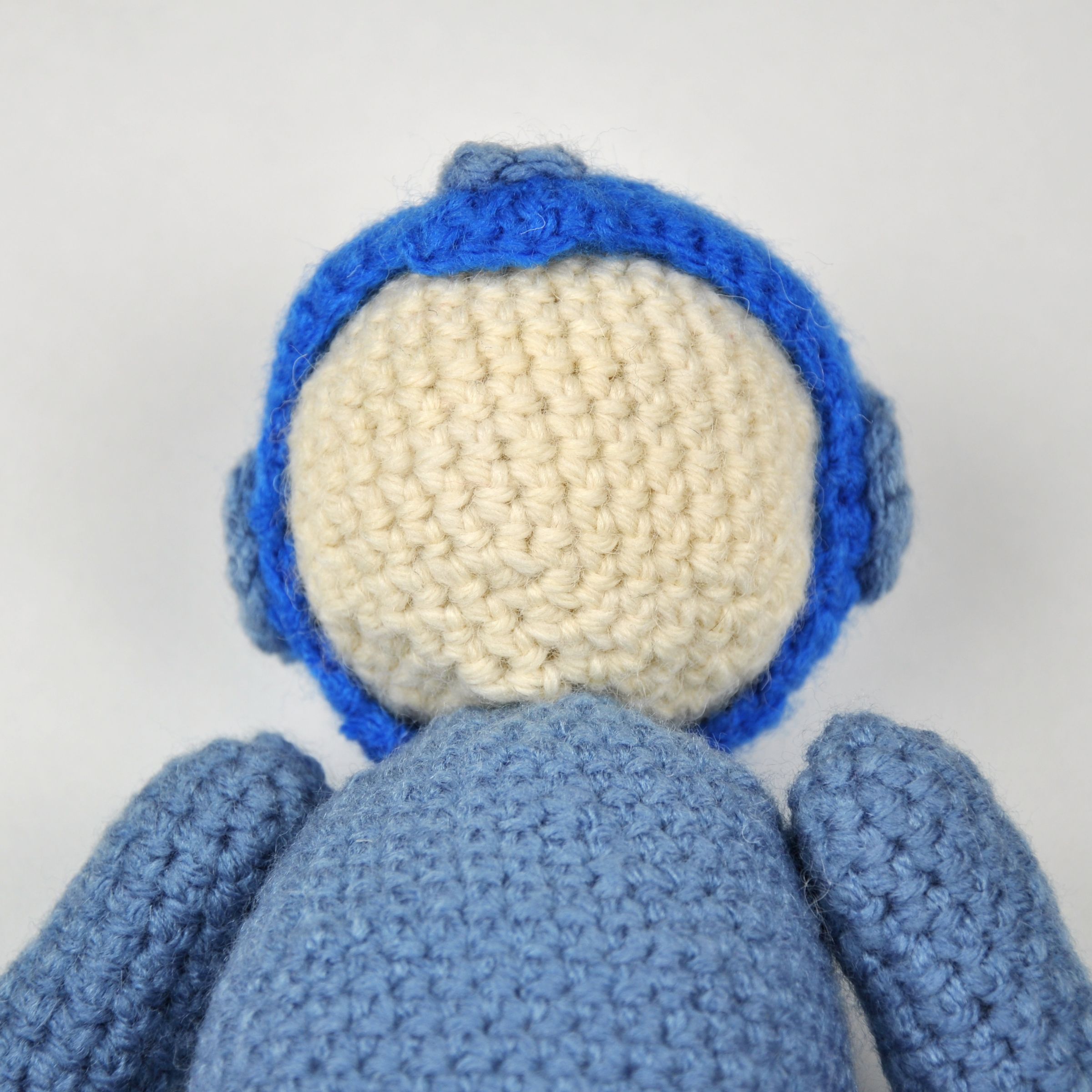 Crochet Megaman (Mega Man) Amigurumi : 8 Steps (with Pictures ...