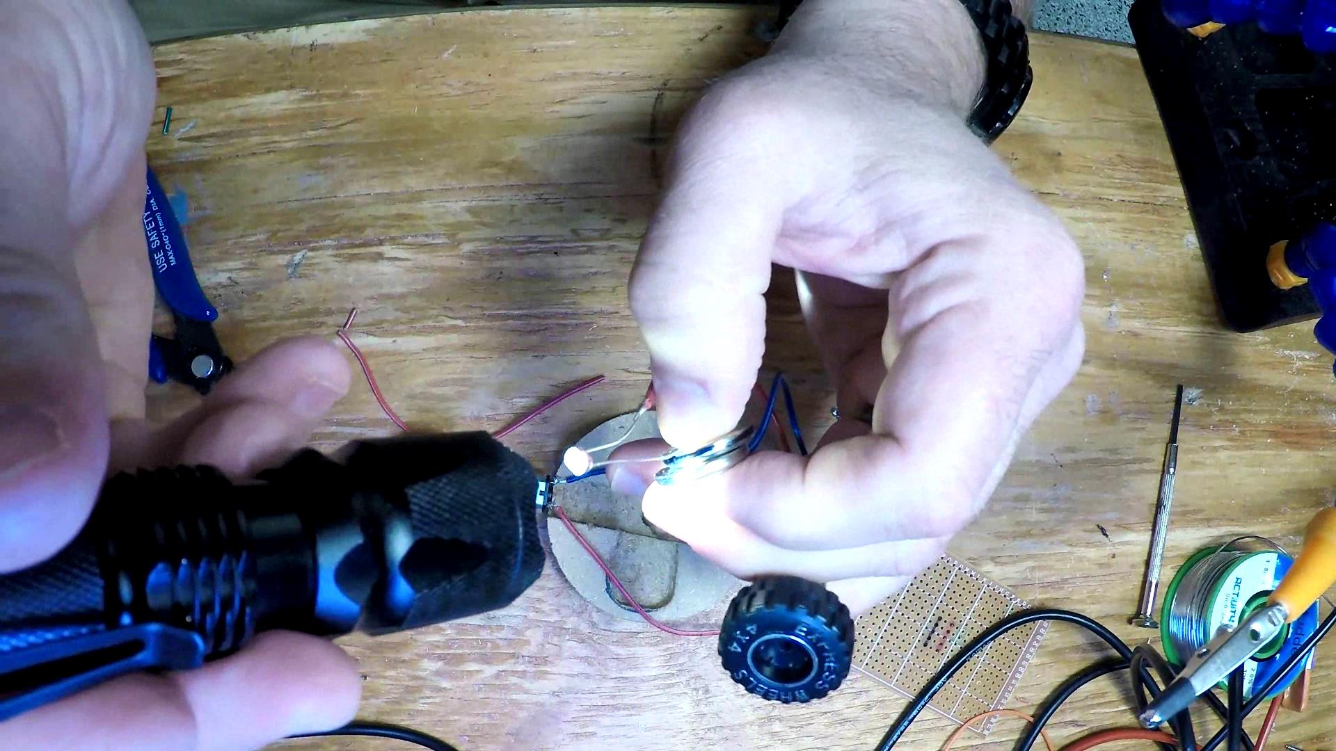 Light Following Robot : 7 Steps (with Pictures) - Instructables