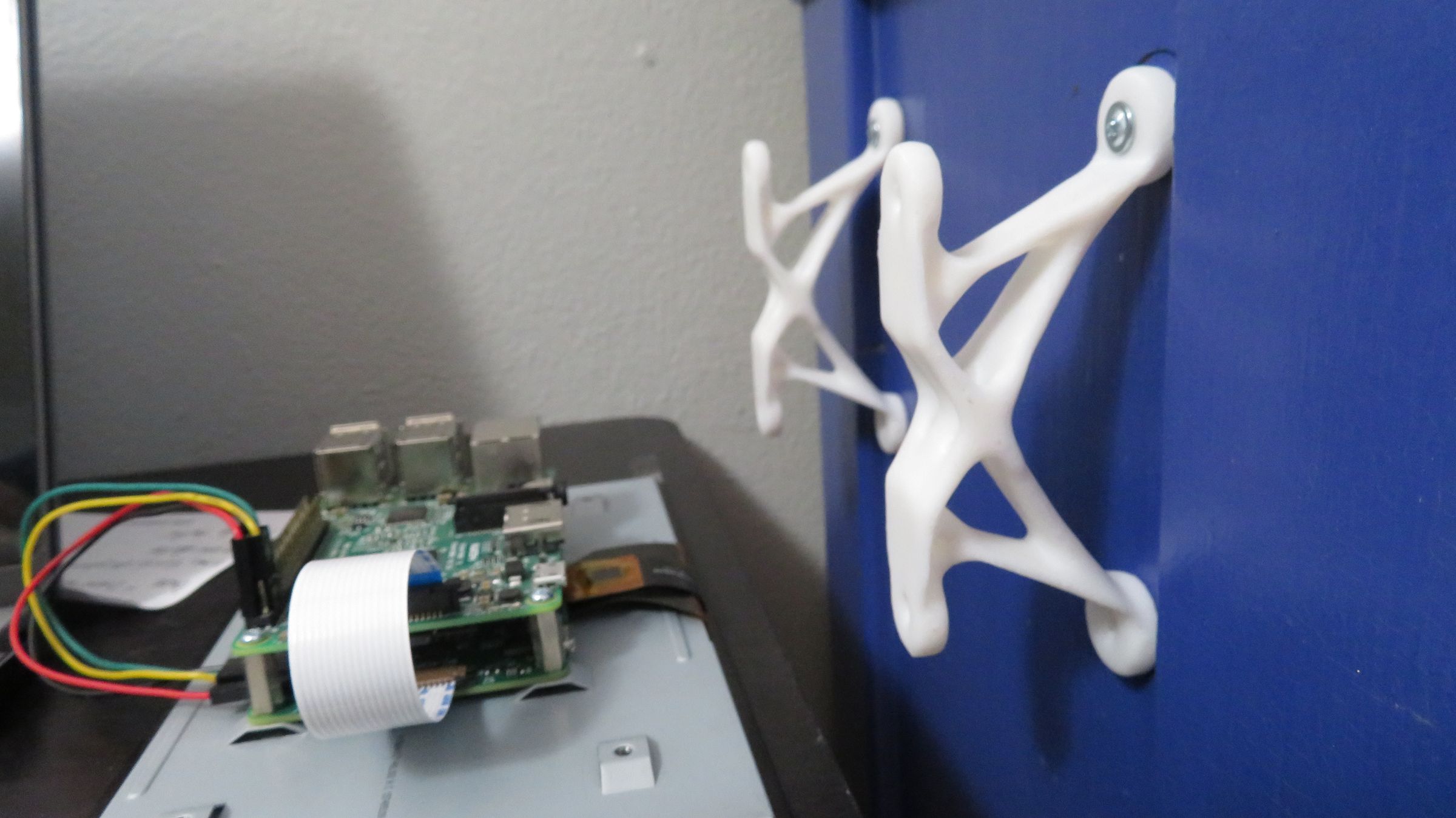 Fusion 360 Topology (Shape) Optimized 3D Printed Bracket for Raspberry ...