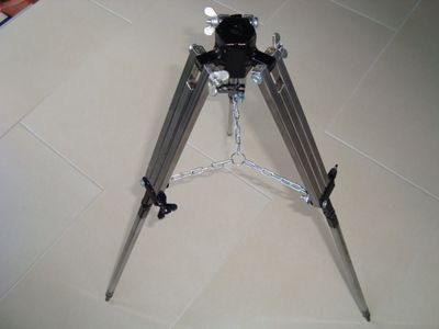 DIY Camera Tripod : 6 Steps - Instructables
