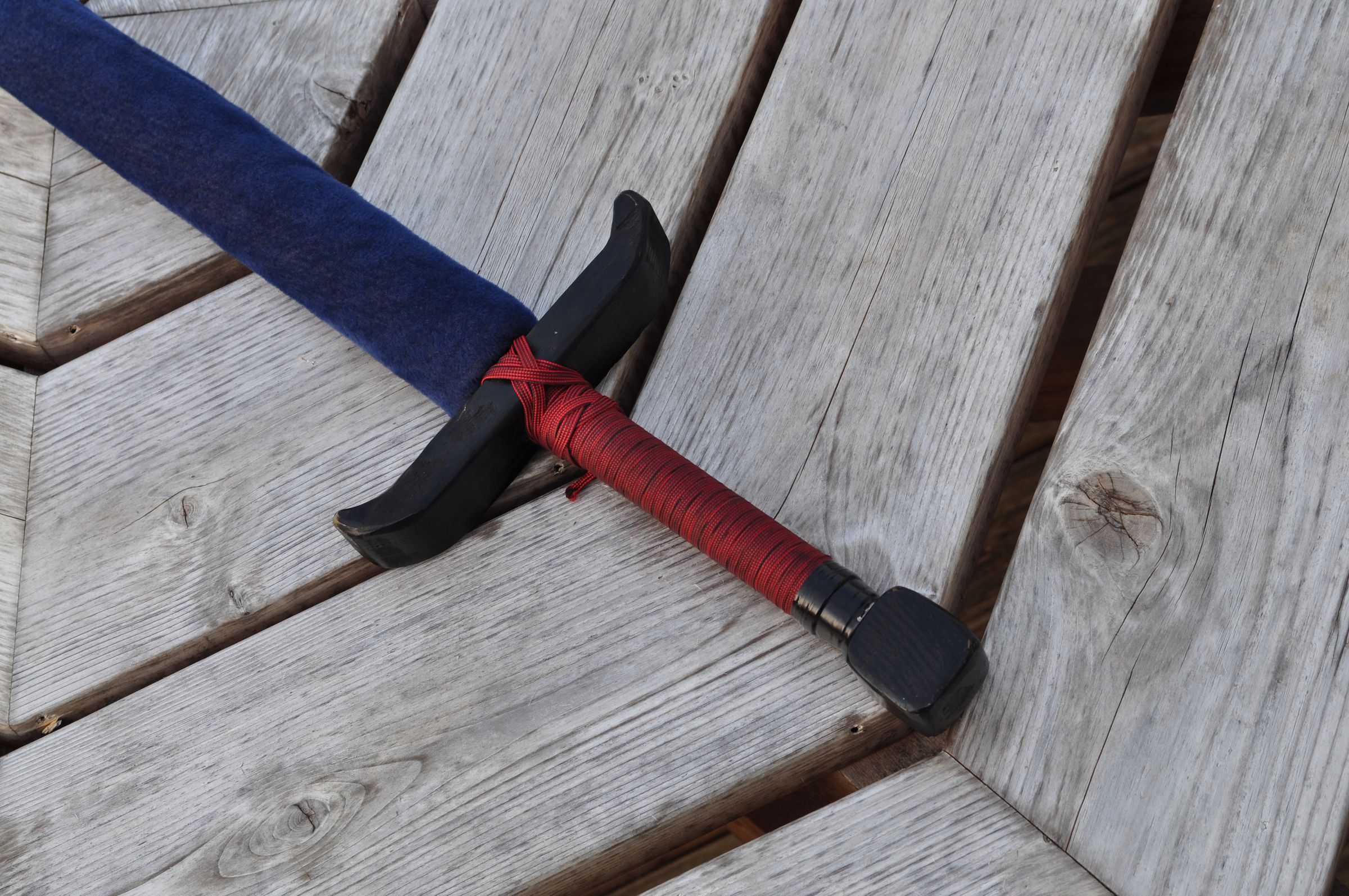 How to Make Battle Ready Foam Fighting Swords! : 5 Steps (with Pictures) - Instructables