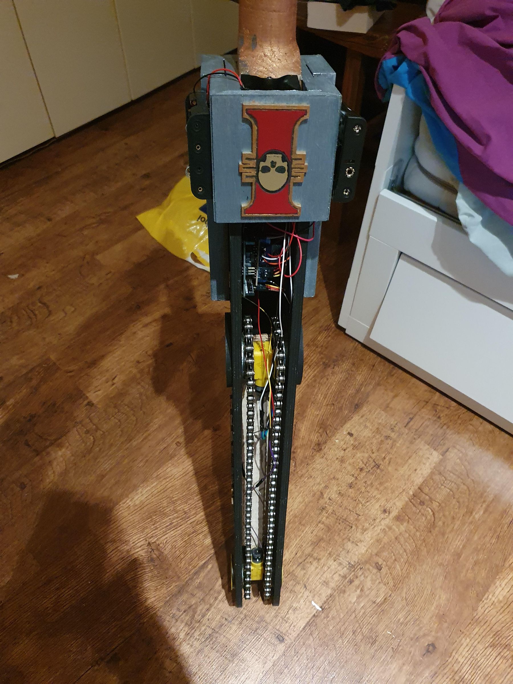 Warhammer 40K Chainsword : 6 Steps (with Pictures) - Instructables