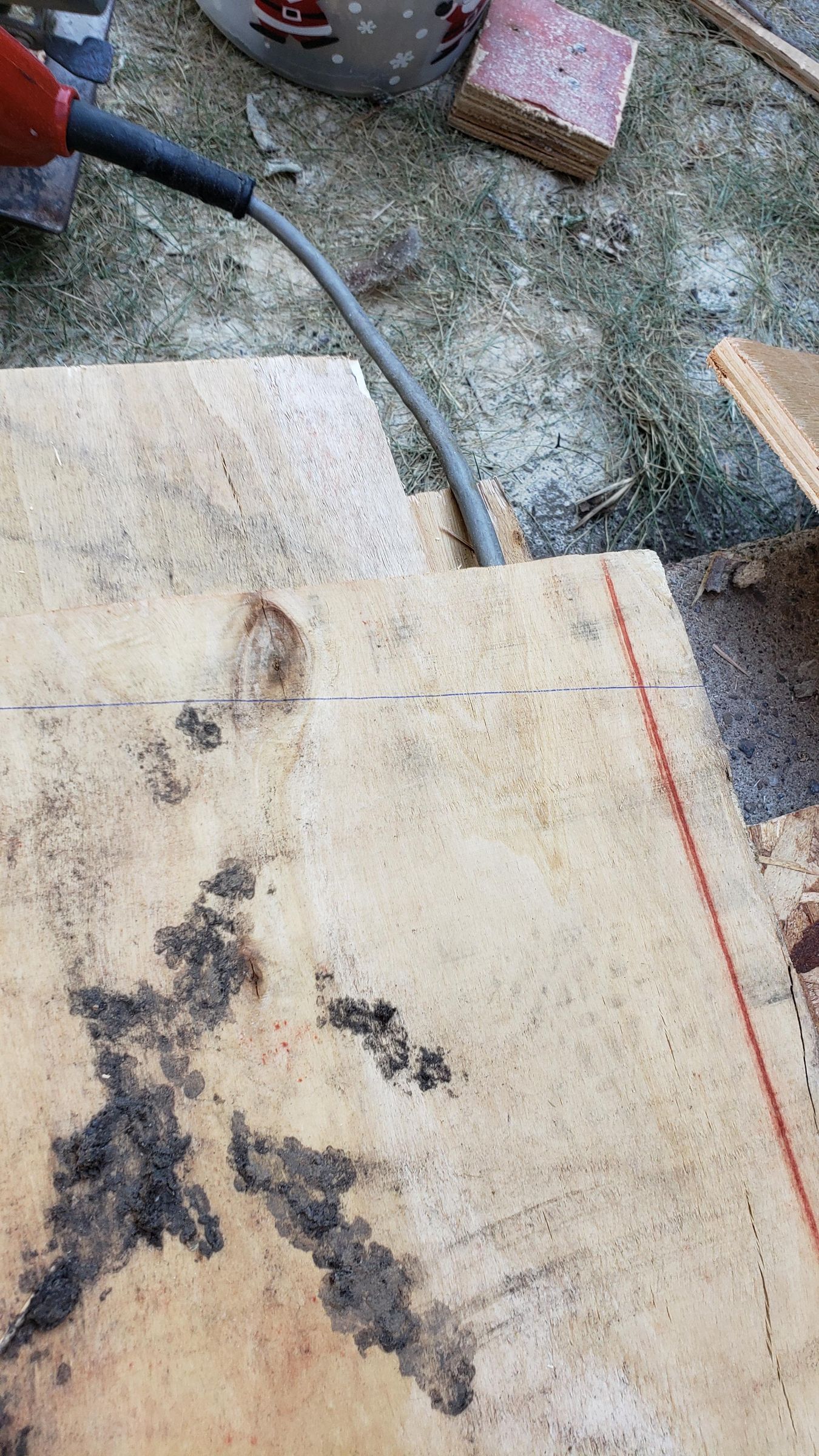 Easy Egg Collecting Exterior Nesting Box : 5 Steps (with Pictures ...