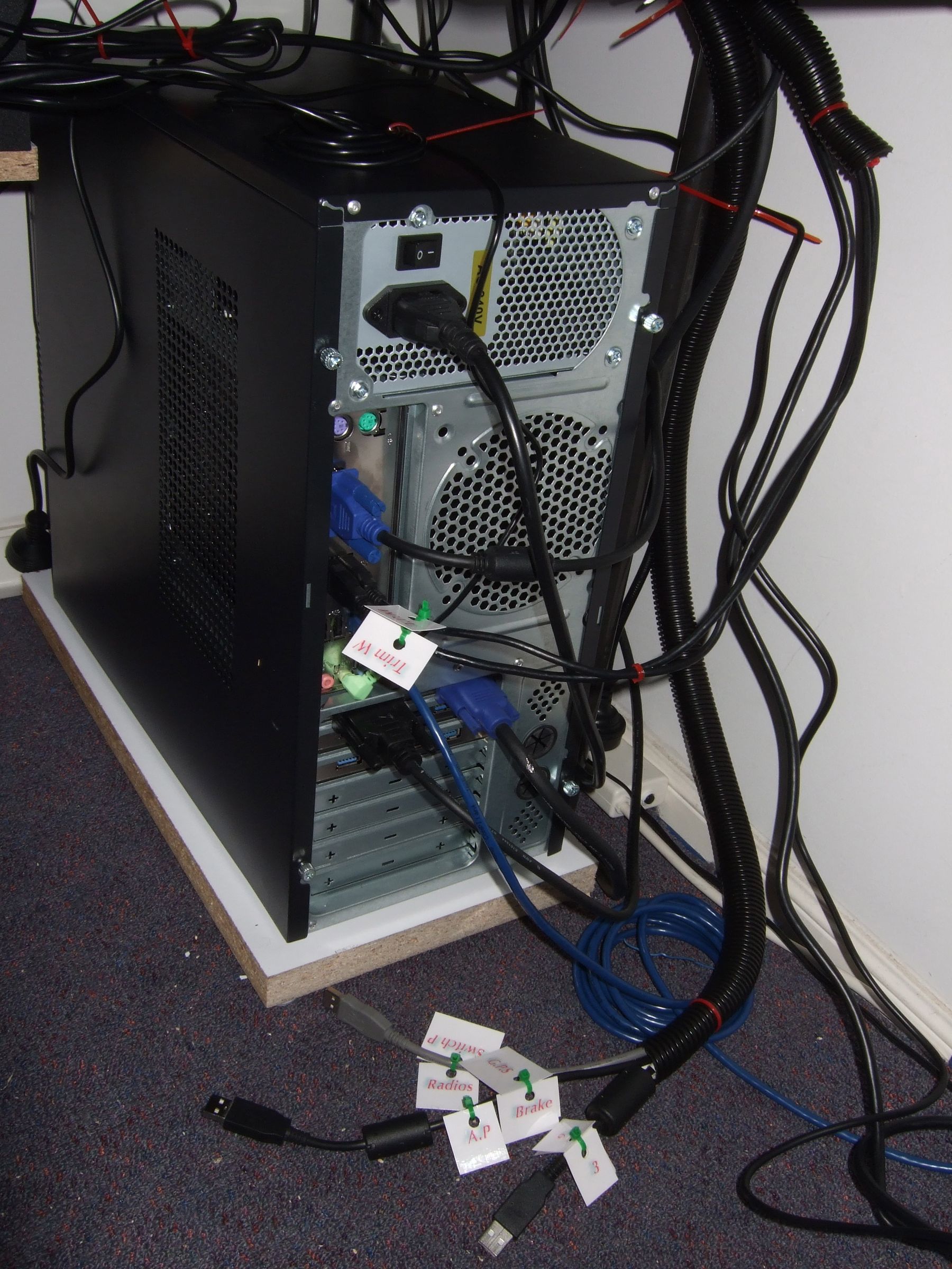 DIY Flight Simulator Cockpit (with Pictures) - Instructables