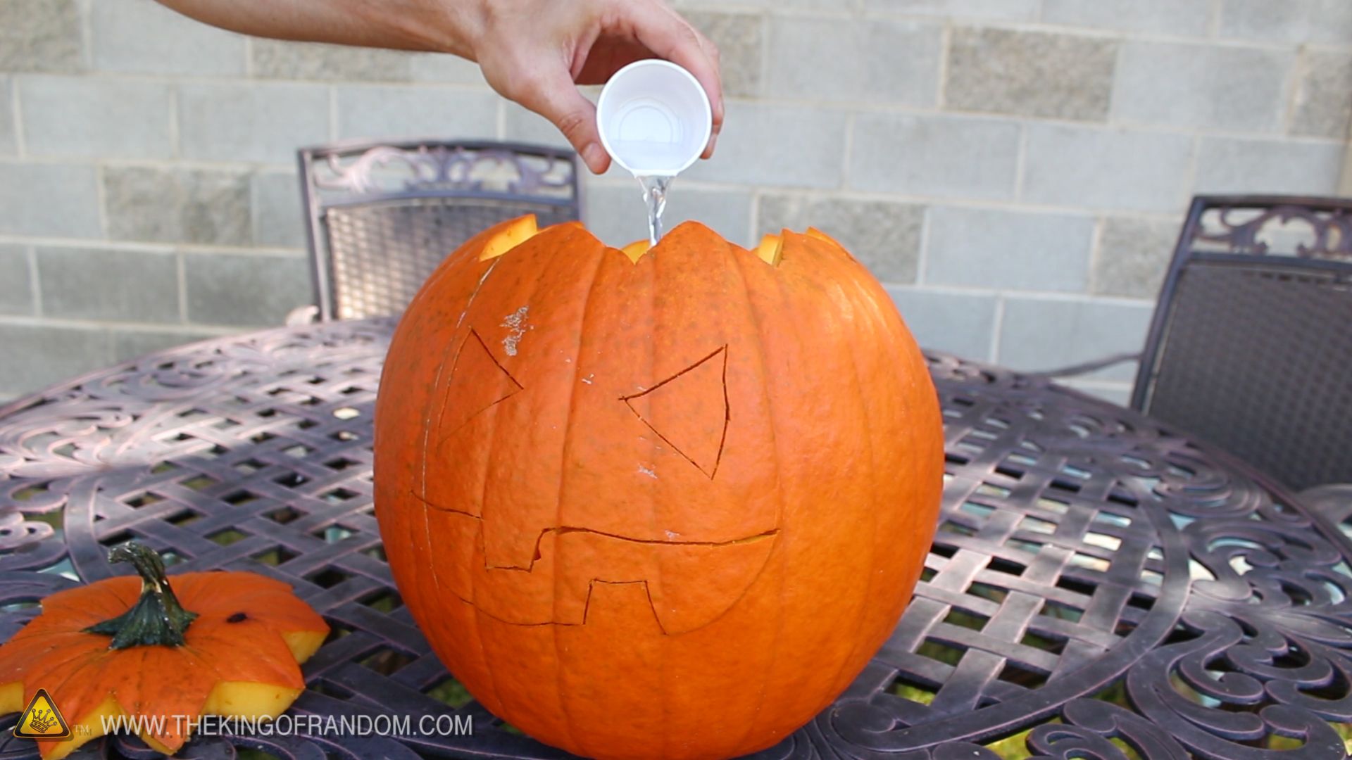 How to Make an Exploding Pumpkin Face (Blast-O-Lantern) : 5 Steps (with ...
