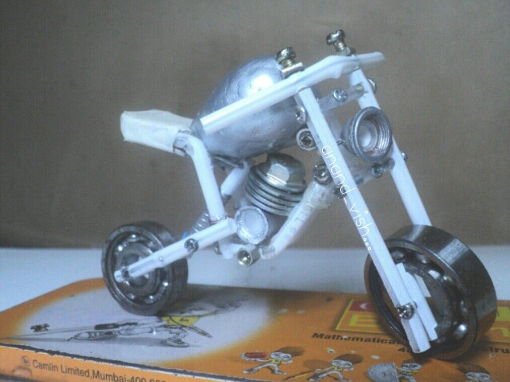 Homemade Tiny MotorBike Model : 8 Steps - Instructables