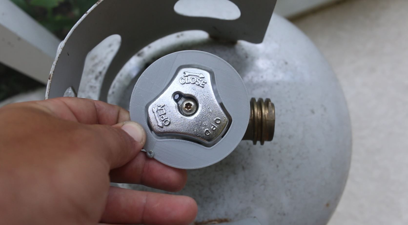 A More Convenient Propane Tank Knob Location : 6 Steps (with Pictures ...